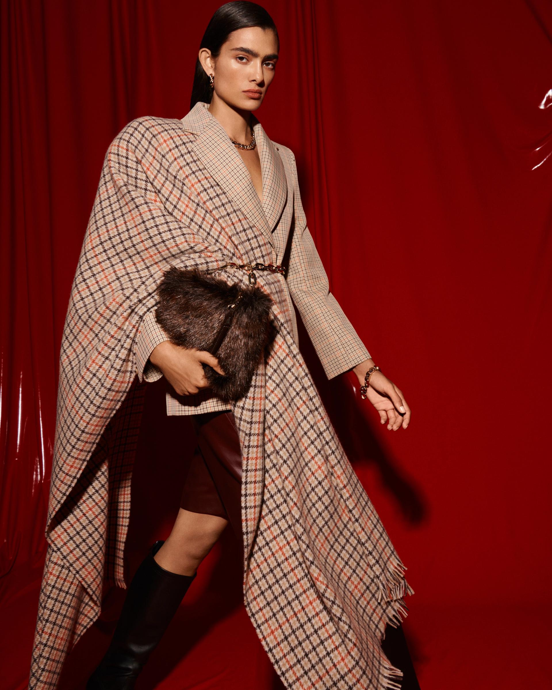 Discover Winter '23 Campaign 2.2 - Scanlan Theodore