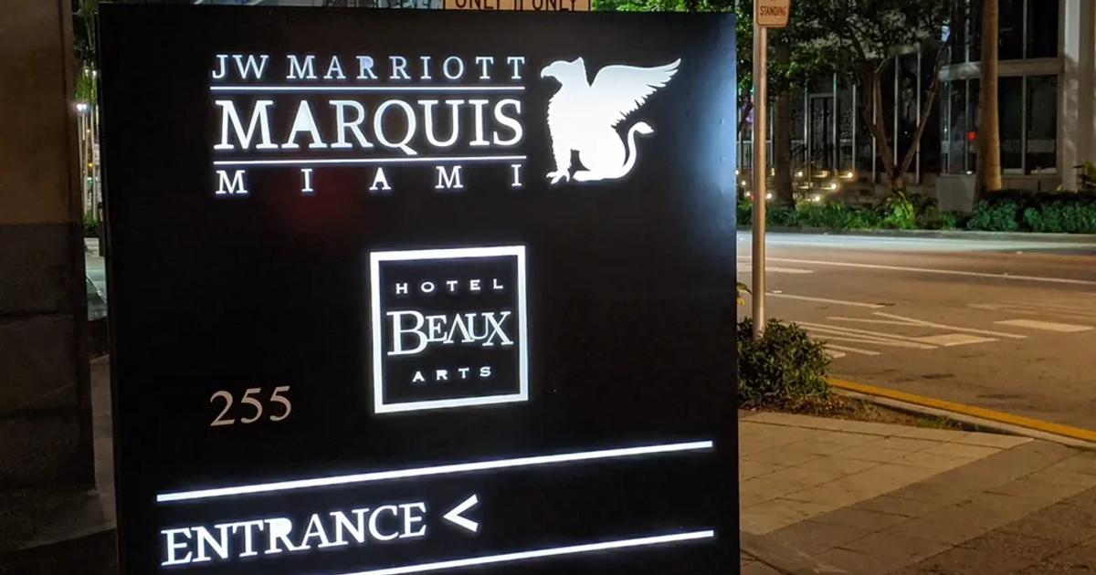 Meet the Whytes - Visiting and Ranking Every NBA/WNBA Arena plus Travel ...