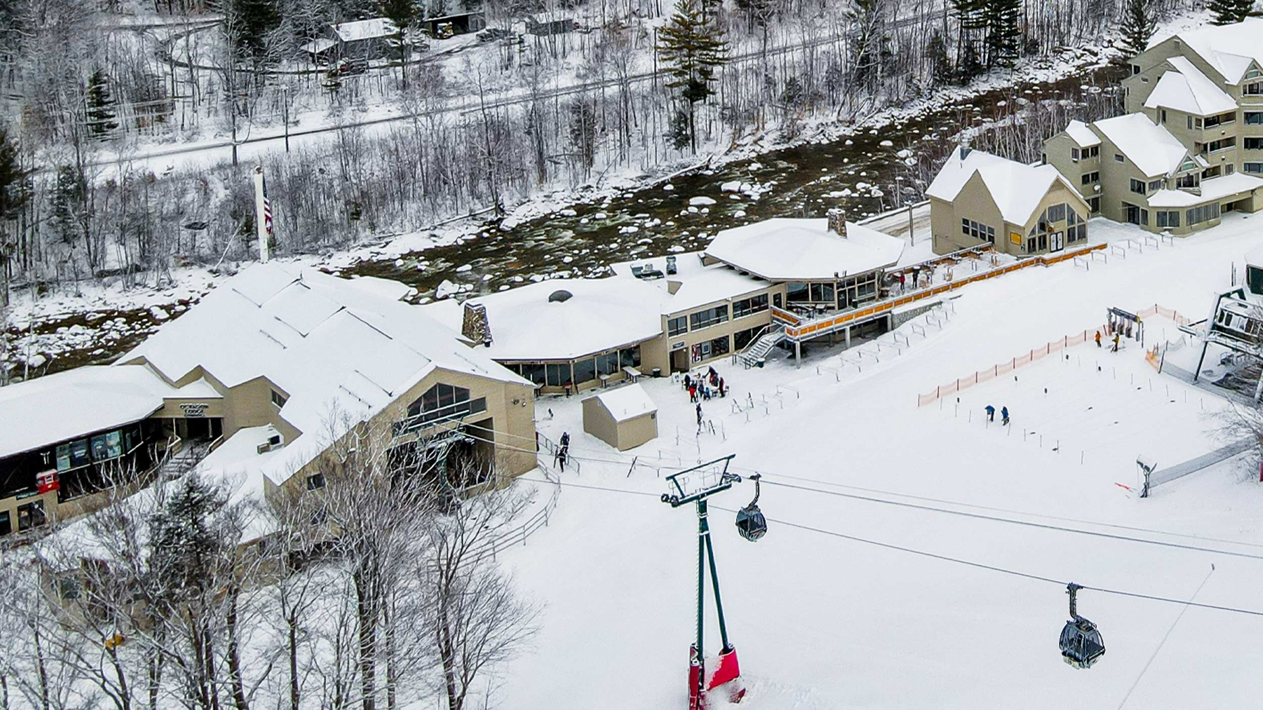 Octagon Lodge | Dining | Loon Mountain Resort