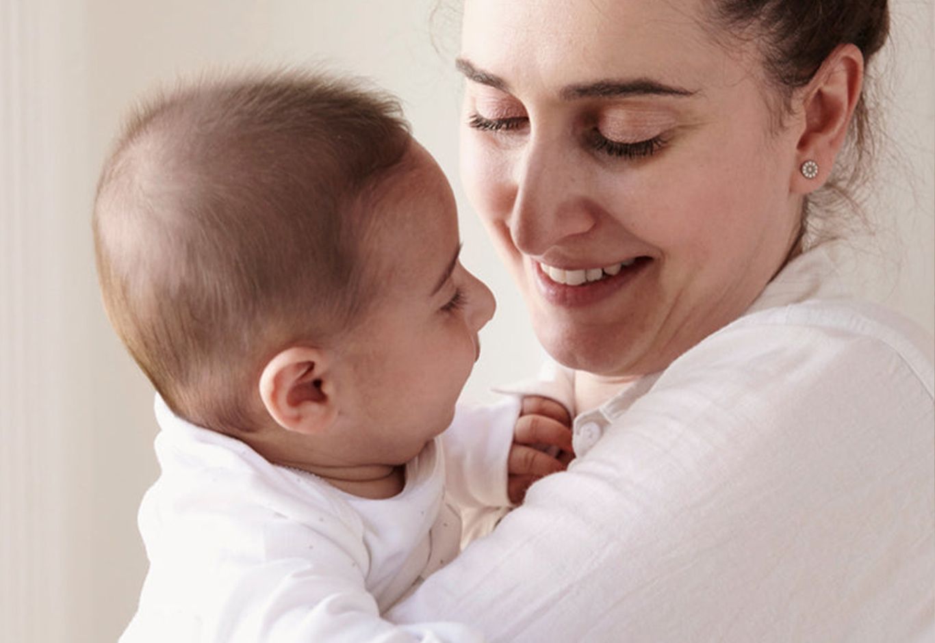 How to Burp a Baby | Best Ways to Burp a Baby | Purebaby - Purebaby