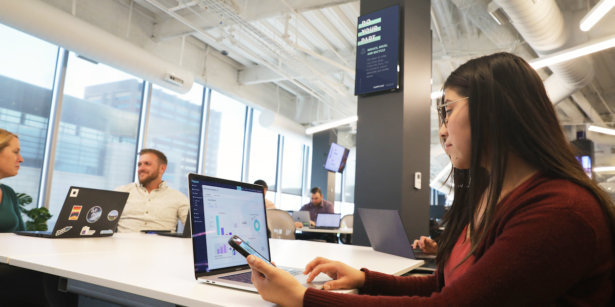 Digital Signage Best Practices E-Book | Poppulo