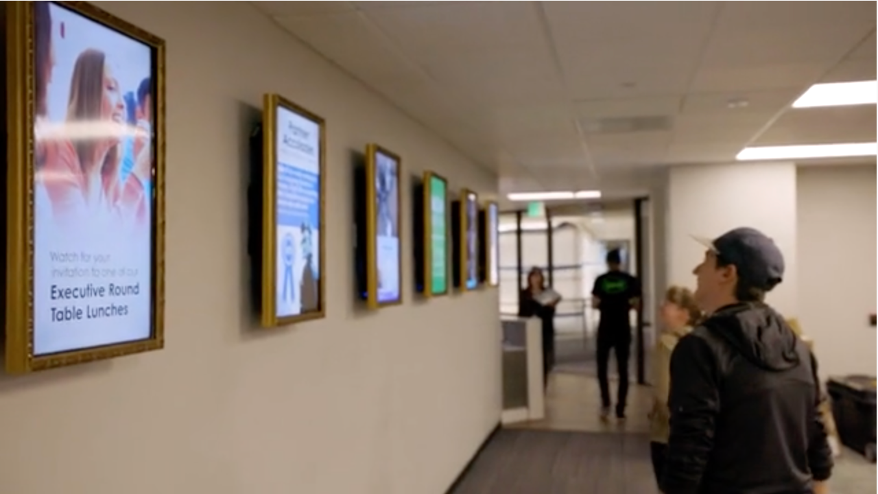What is digital signage, and how can it benefit your comms? | Poppulo