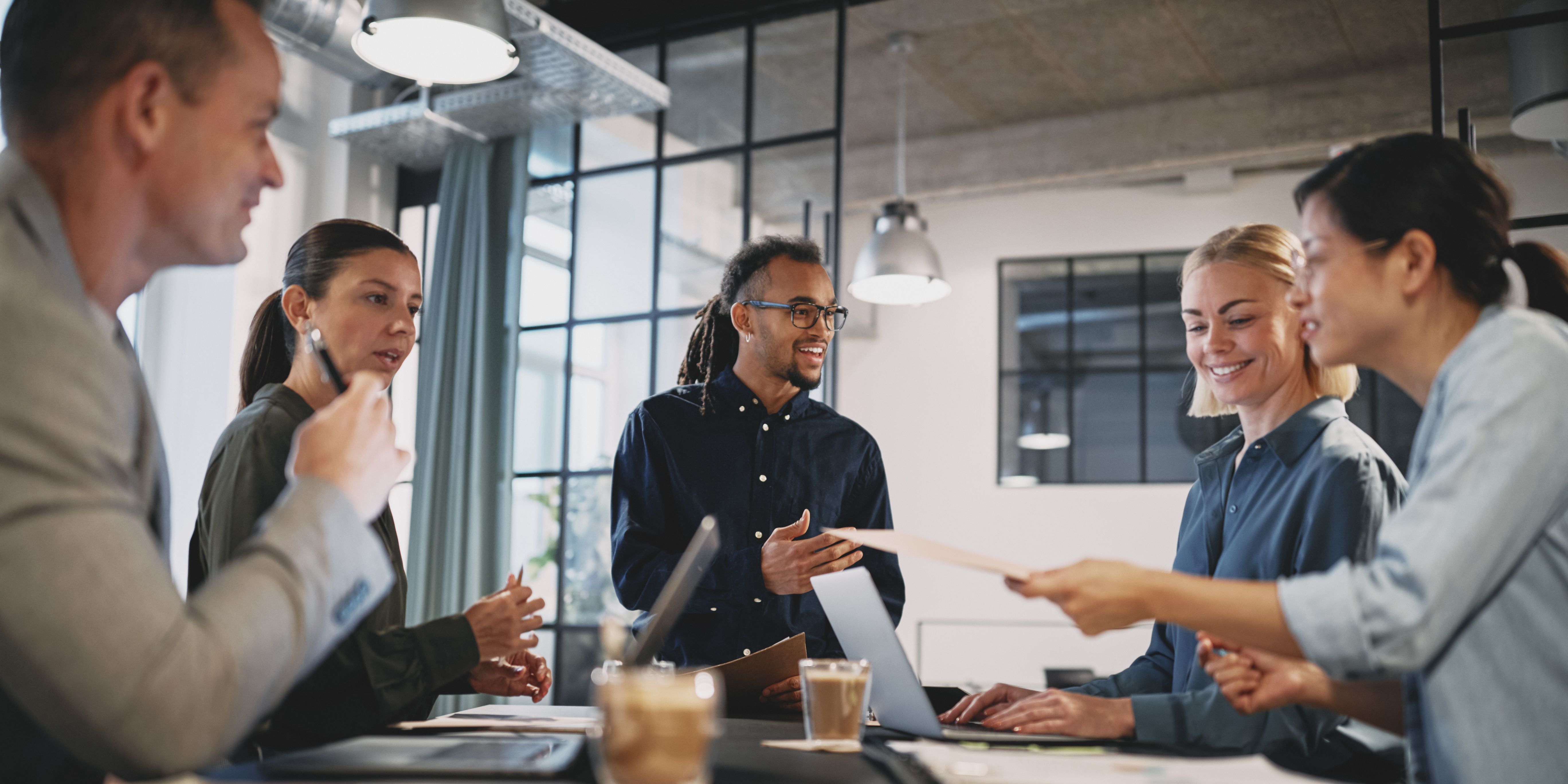 How to Reach Every Employee with an Omnichannel Approach to Employee ...