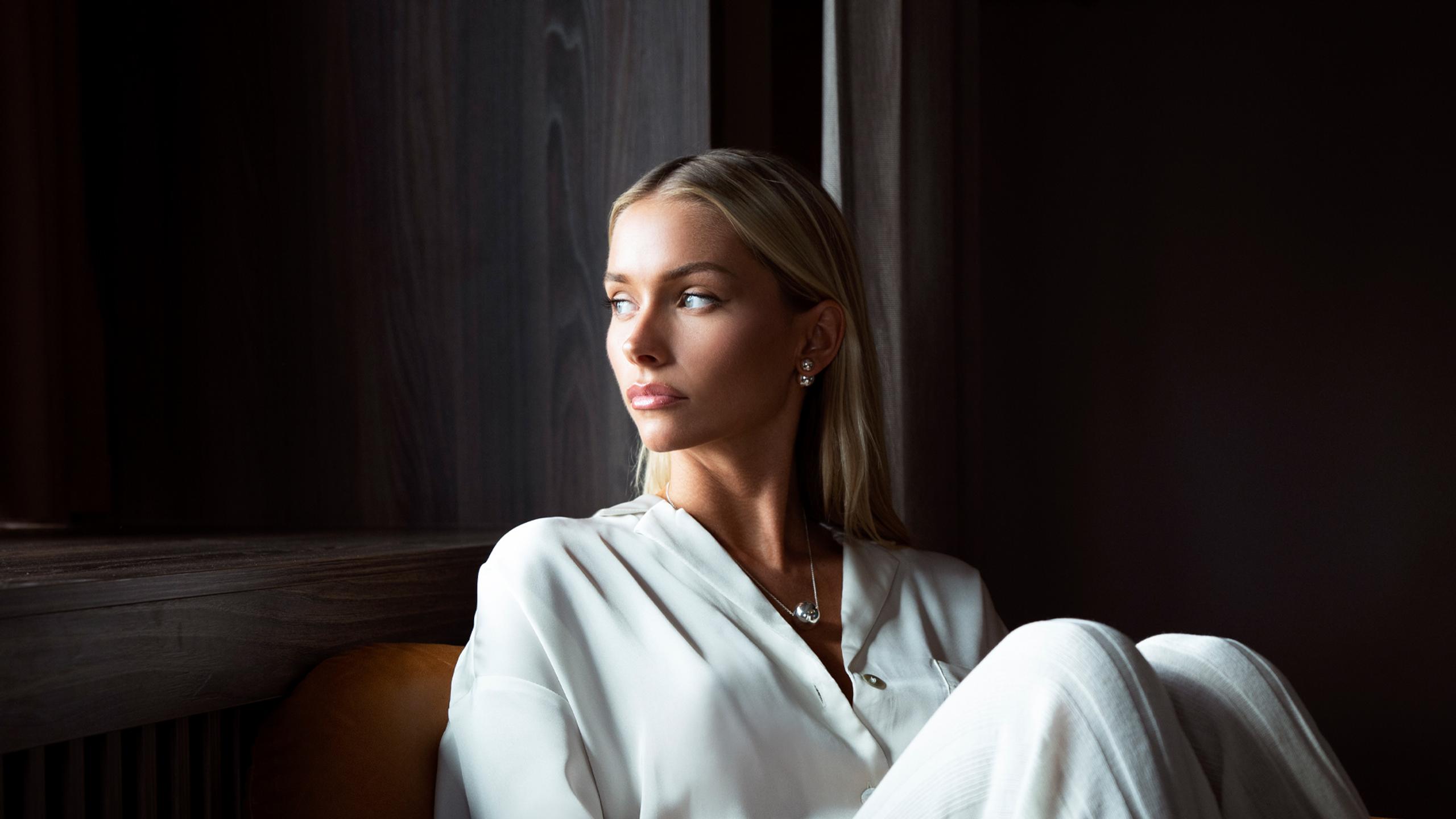 Efva Attling - Balls