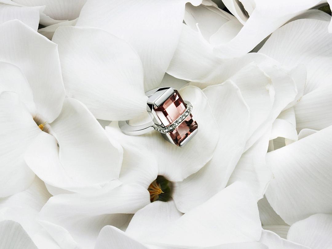 Efva Attling - Collections