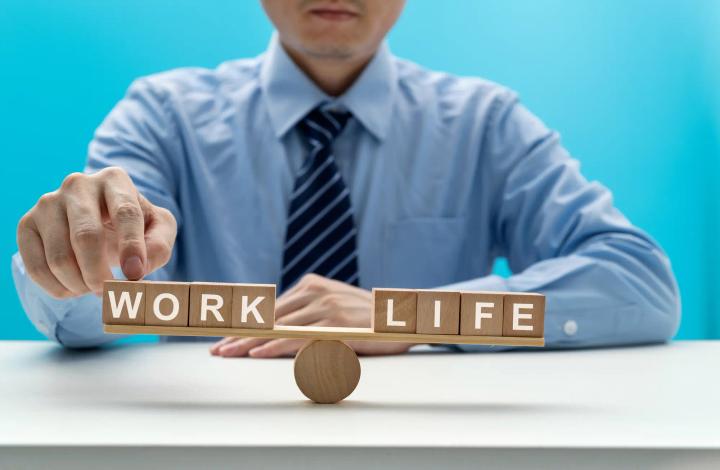 7 Tips to Work Life Balance in a Remote Work Environment