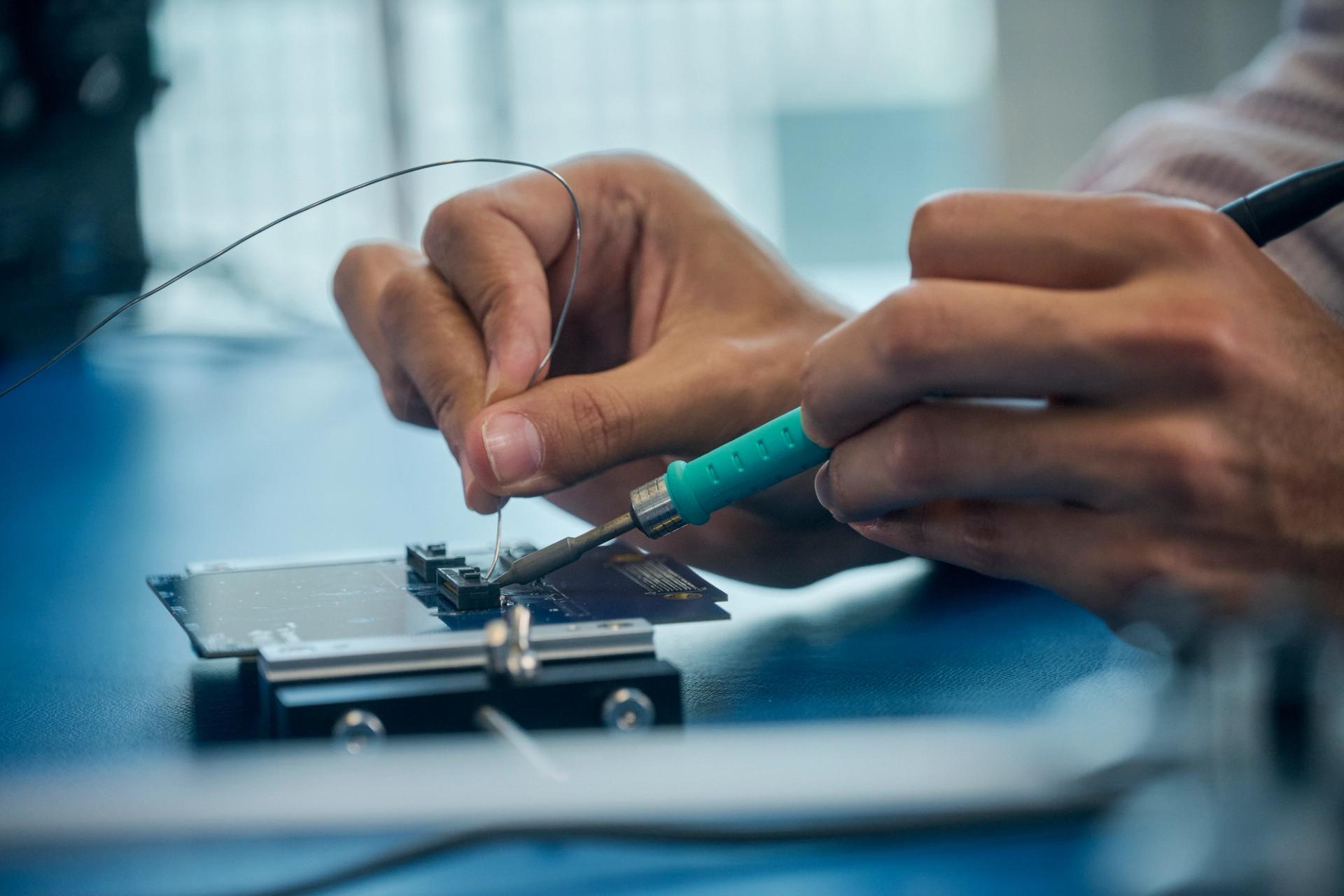 What we do - Hardware Engineering US | IMC Trading