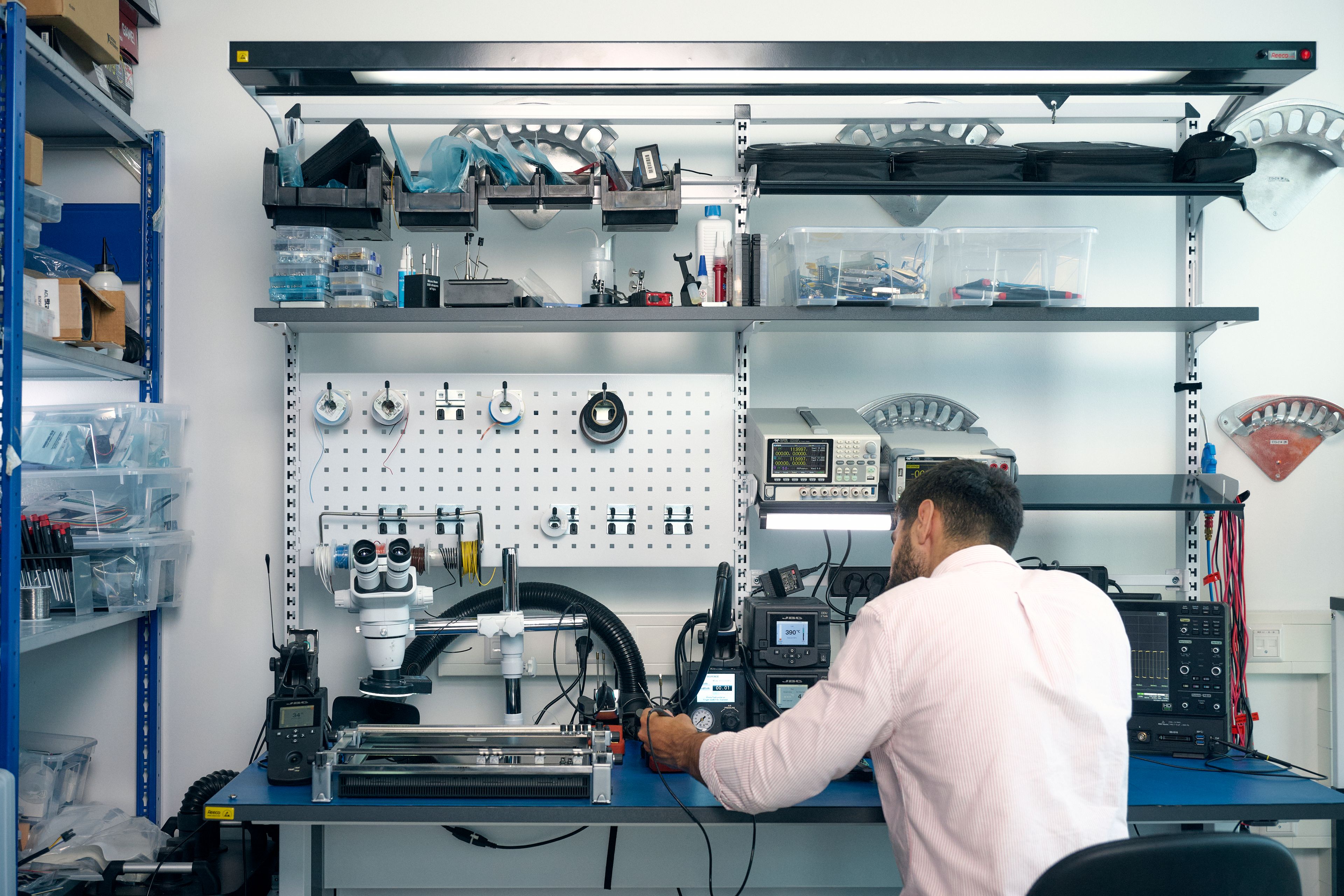 What we do - Hardware Engineering US | IMC Trading