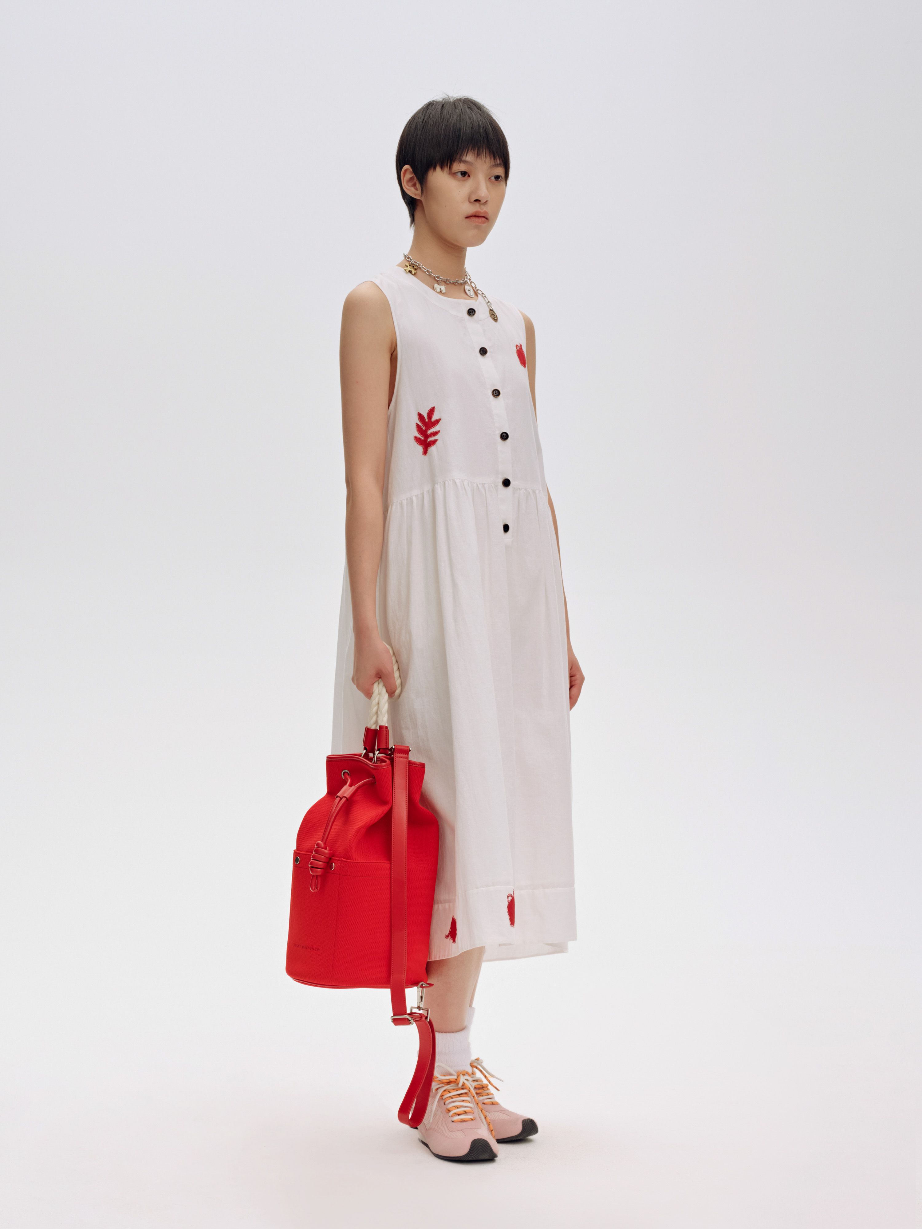 Appliqué Sleeveless Maxi Dress | Short Sentence