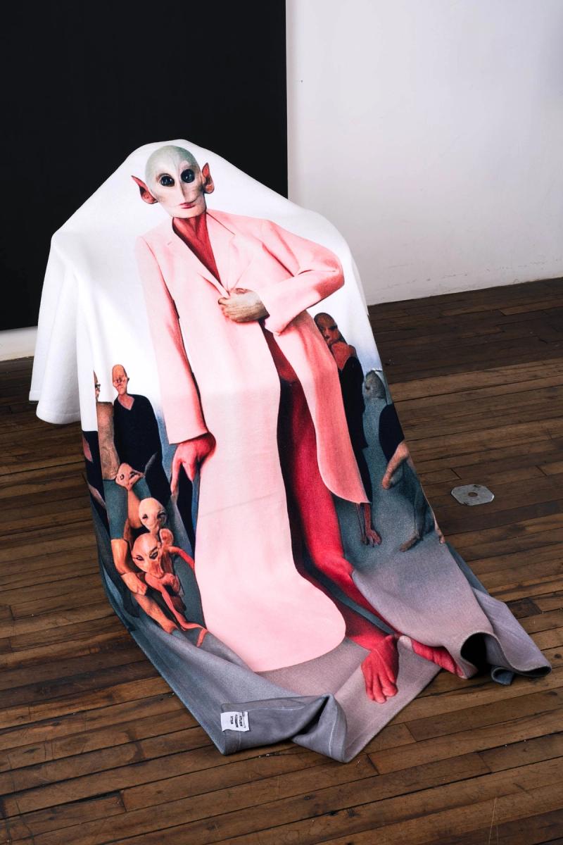 OUTLIER – Experiment 360 - Extrafleece Alien Throw