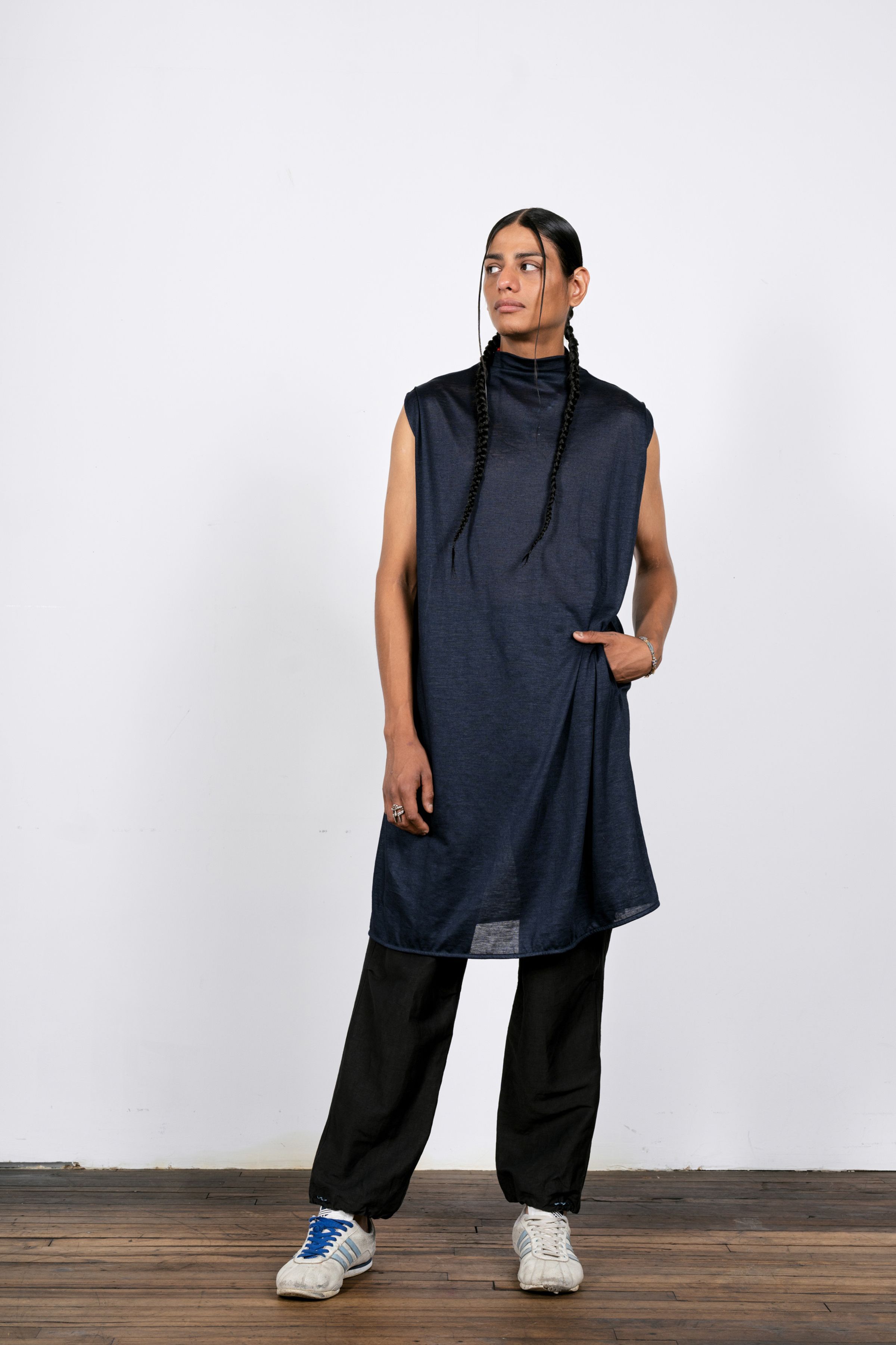 OUTLIER – Experiment 328 - Ramielust Sleeveless Zipback