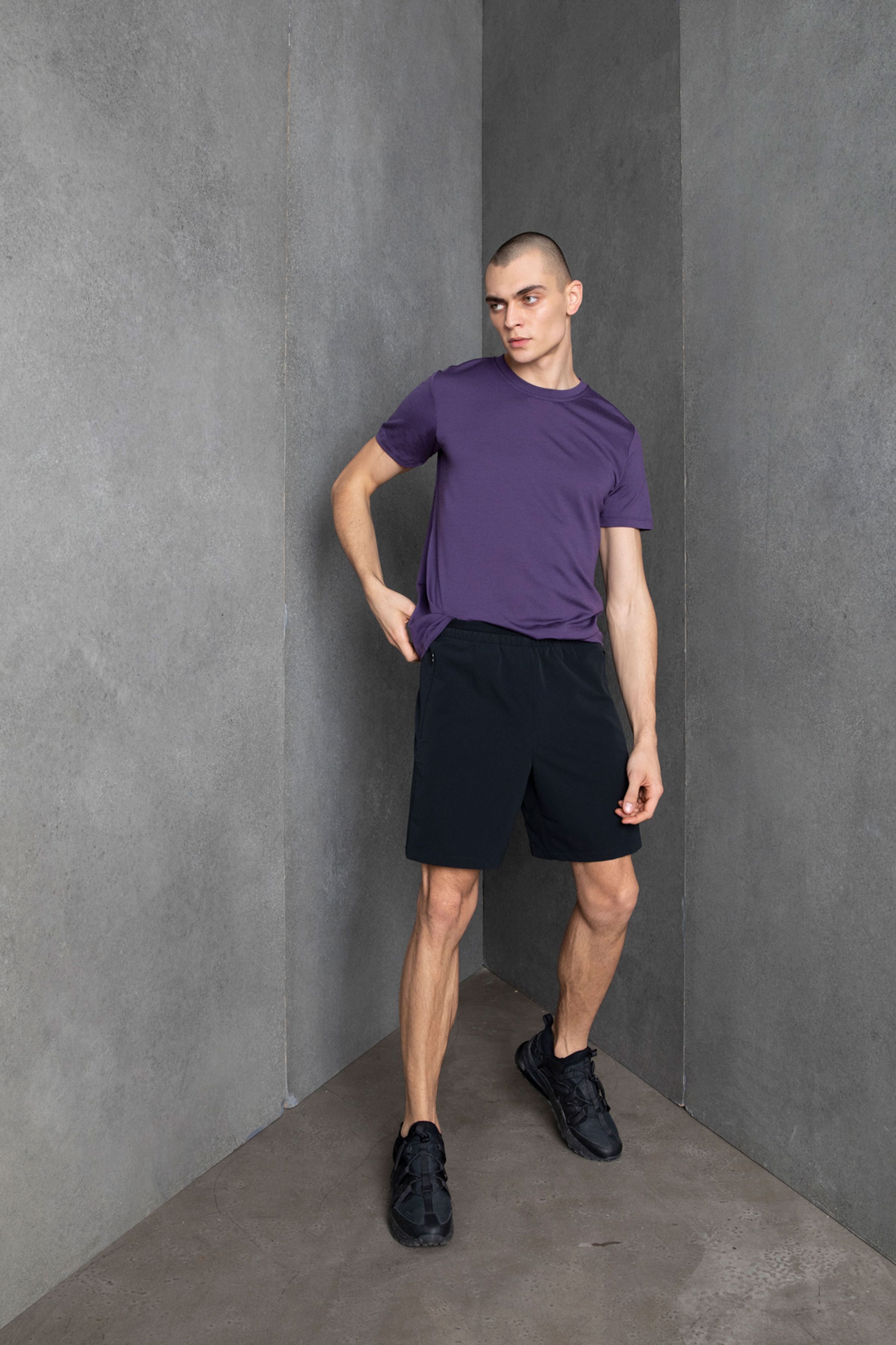 OUTLIER – Ultra Easy Shorts