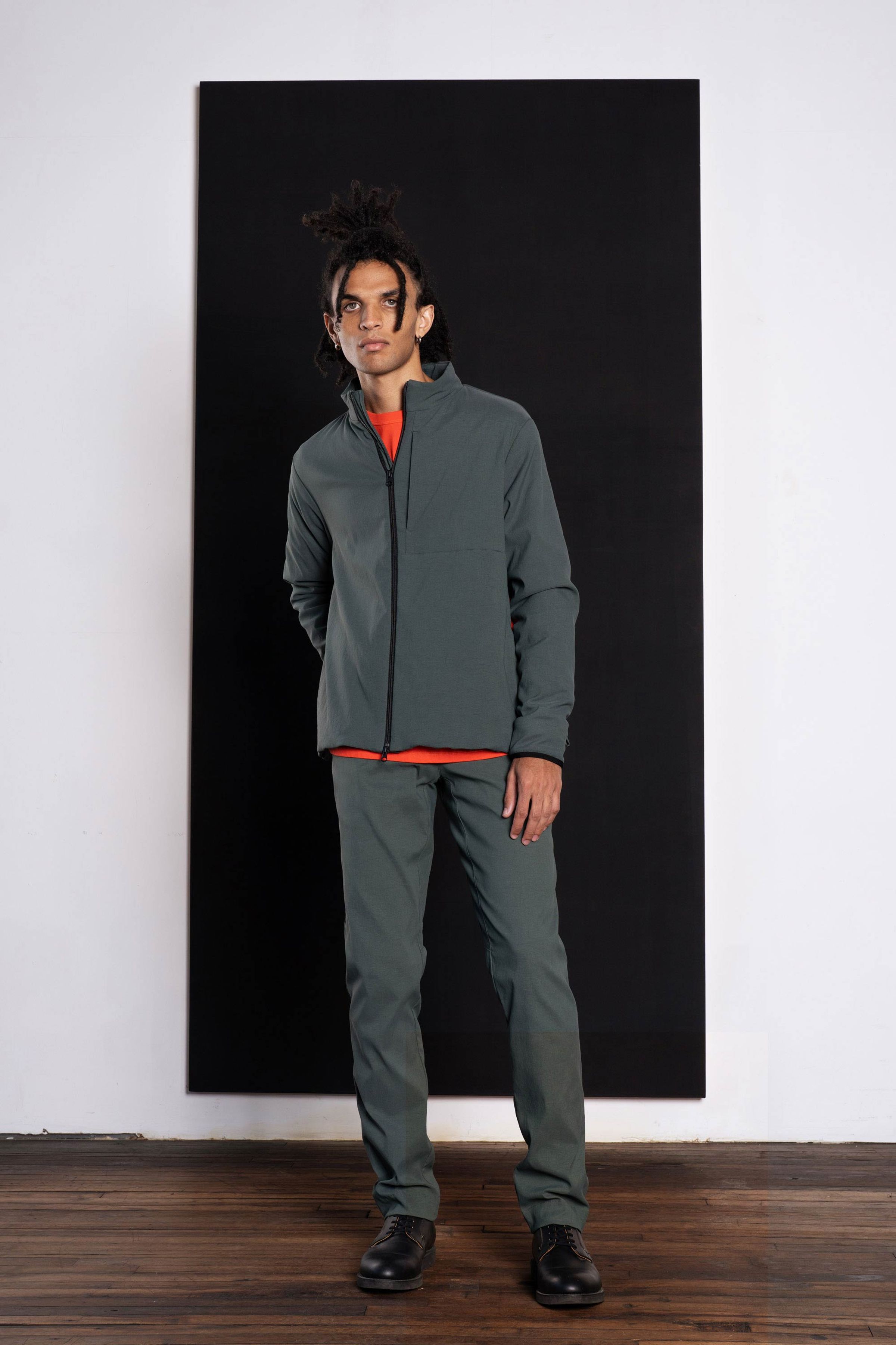 OUTLIER – Futurecore Trackjacket