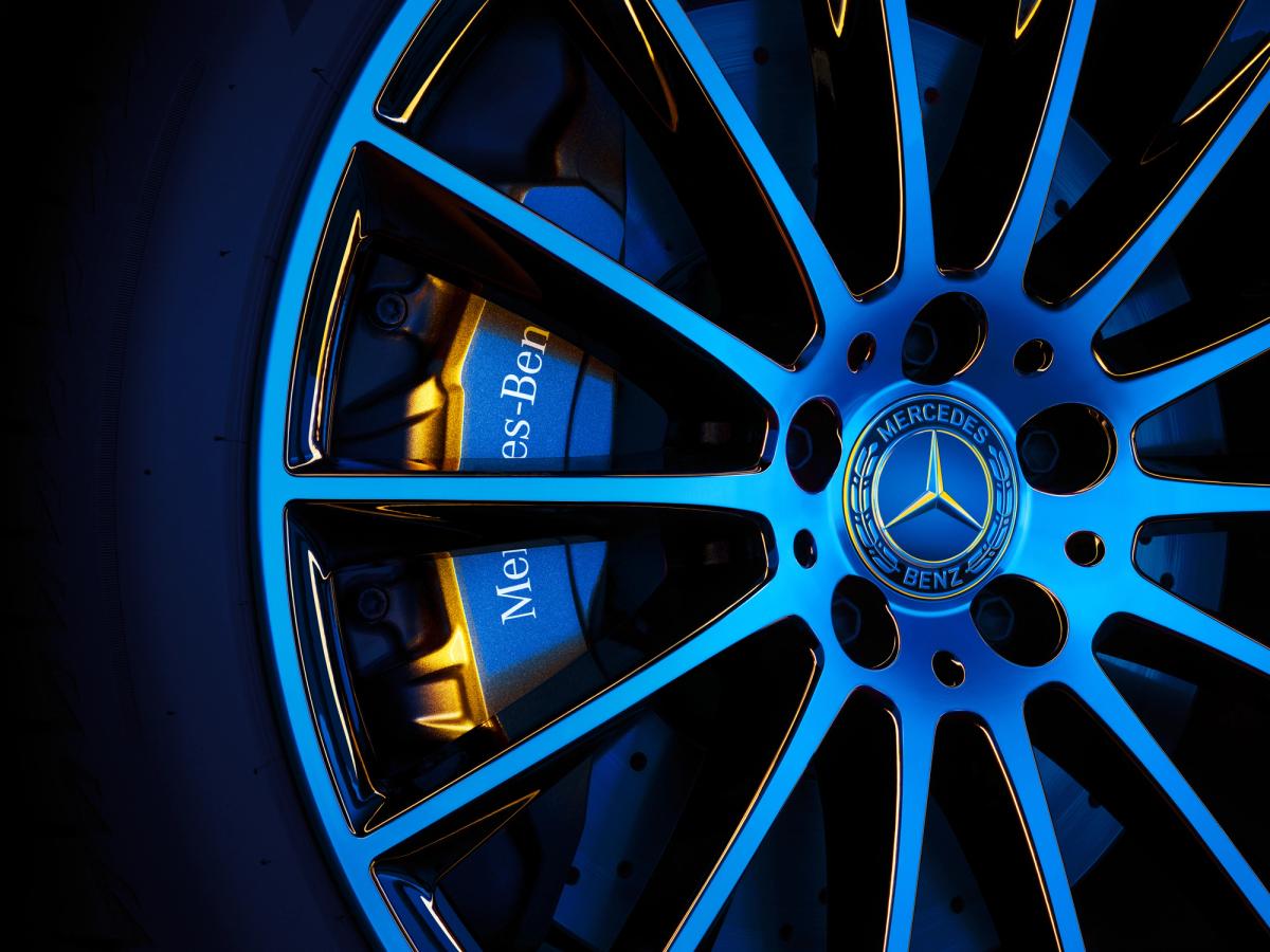 Mercedes-Benz – Shapes of desire — Lucas Schneider