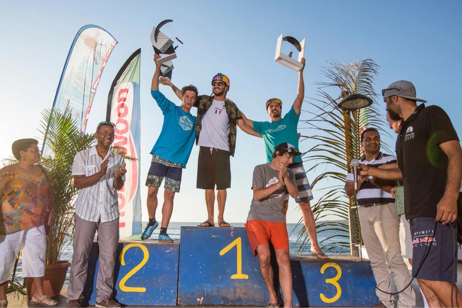 Session | Ozone Paragliders