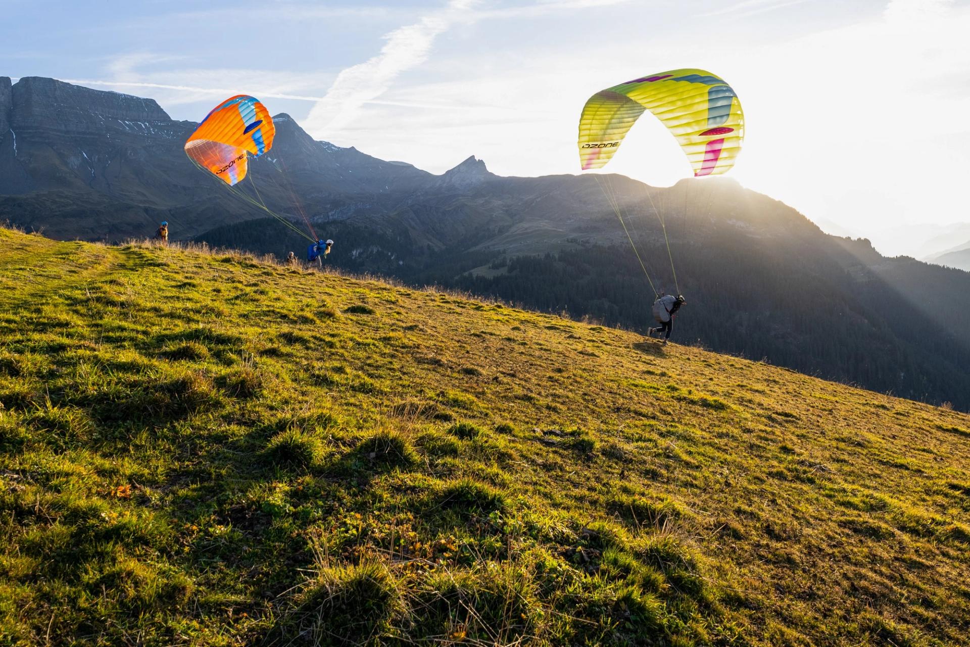 Ozone Moxie – Flying Camp Paragliding
