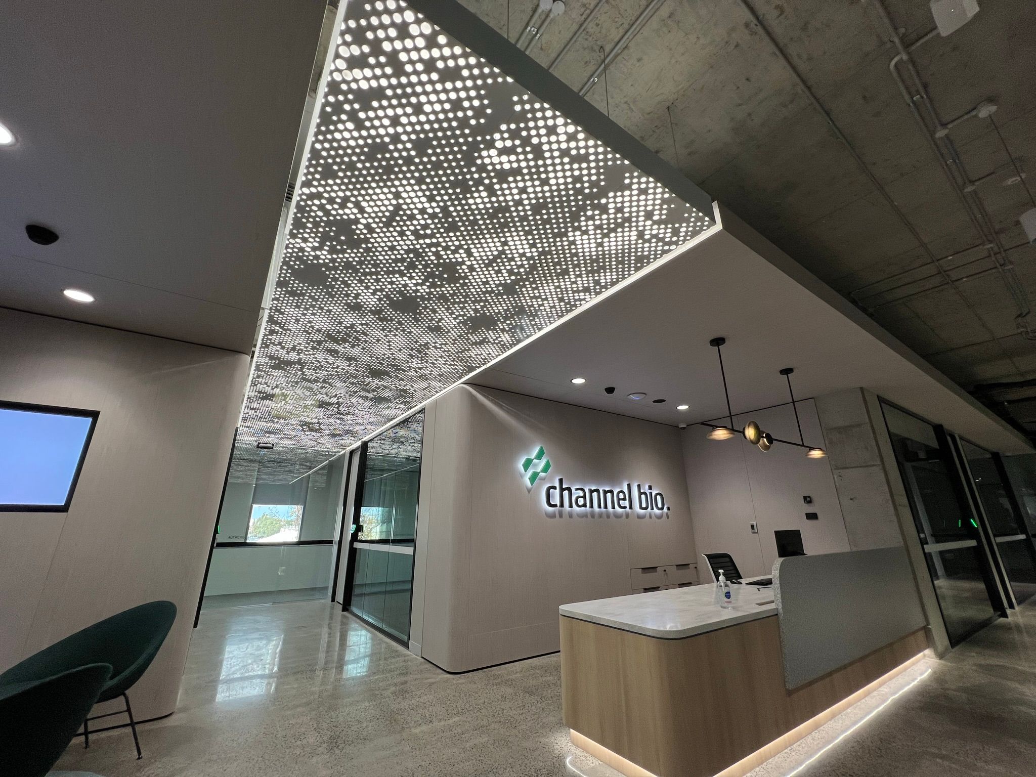 Arktura Vapor Trail Ceiling | Shelly Lighting