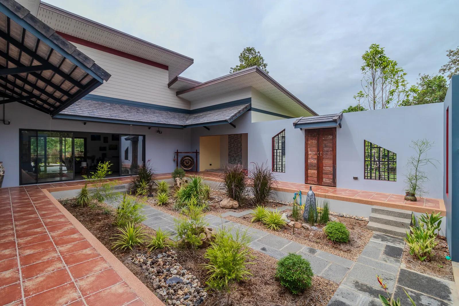 3 Bedroom Pool Villa with Lakeview in Doi Saket