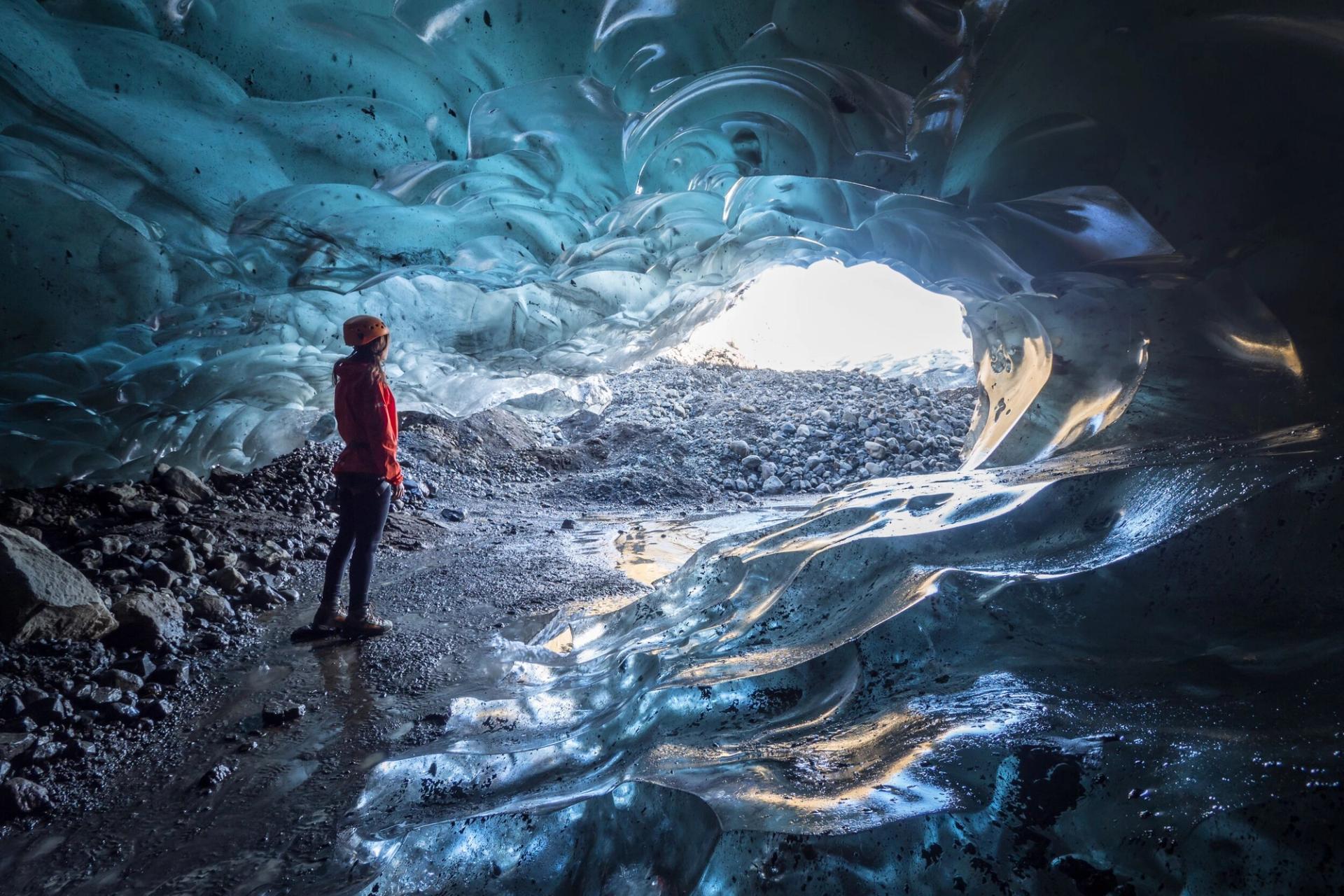 Sólheimajökull Glacier Hike & Blue Ice Exploration | Tour | Icelandia