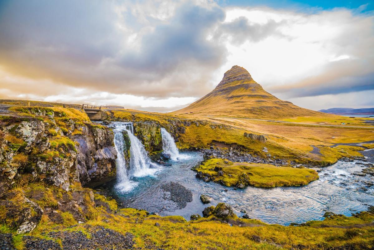 15 Waterfalls in Iceland That Will Enchant Your Spirit