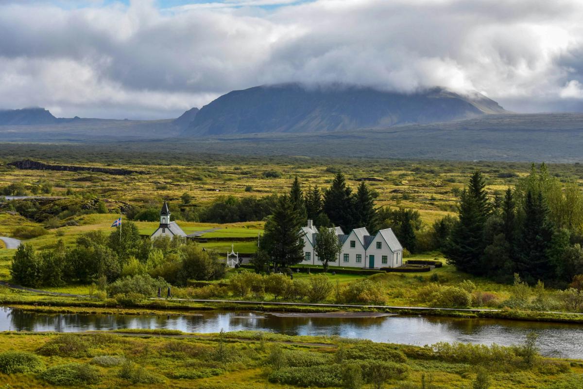 Discover the Magic of Thingvellir: Iceland's Historic and Natural Wonder