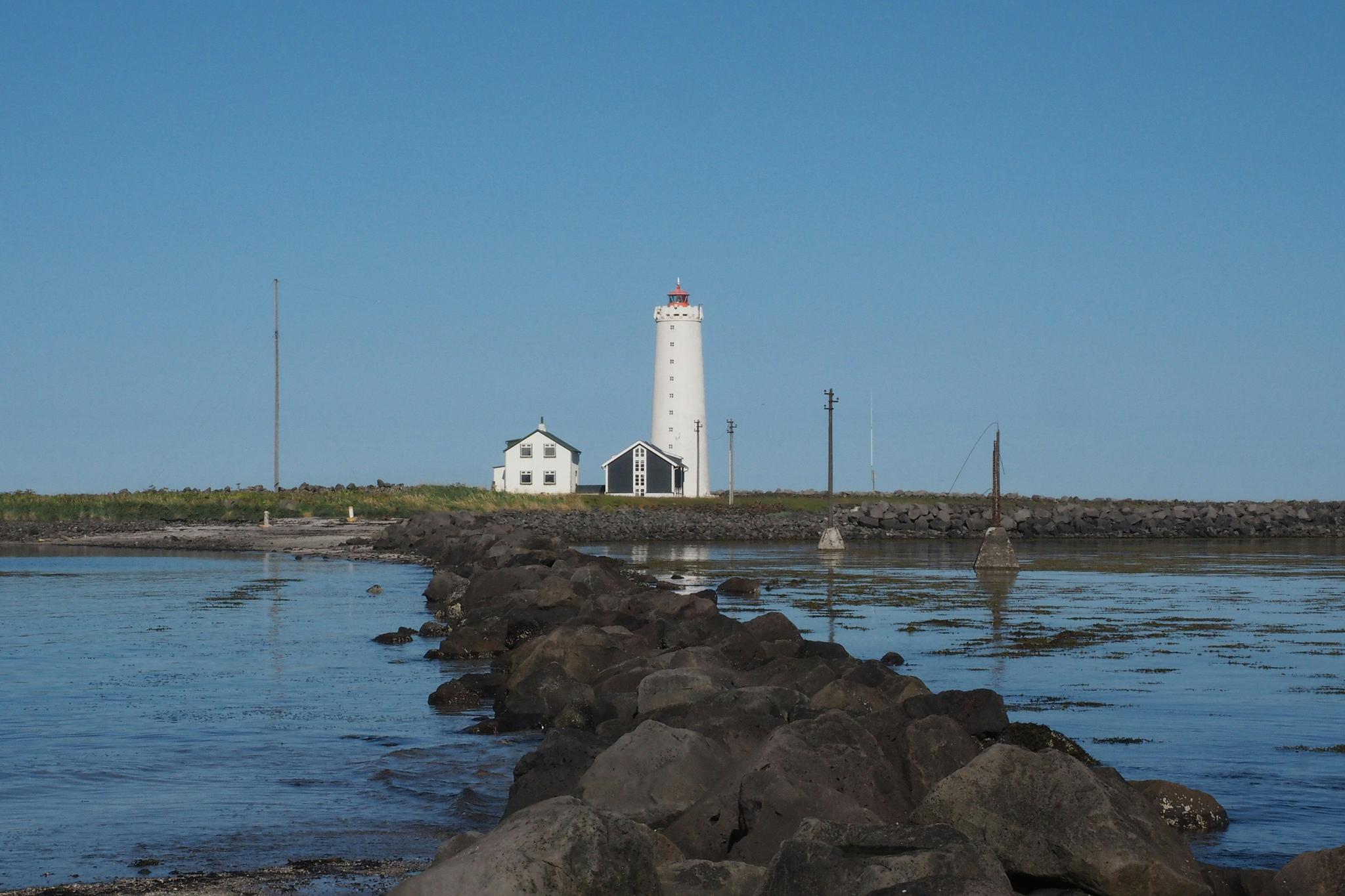 Best Places to See the Iceland Eclipse 2026 & Where to Stay