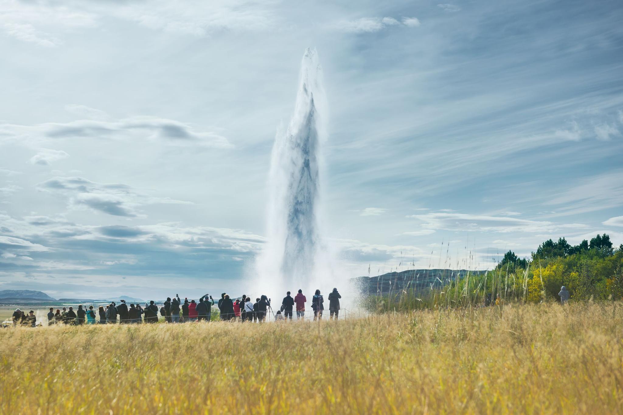 Exploring Geysir: A Comprehensive Guide to Iceland's Geothermal Marvel
