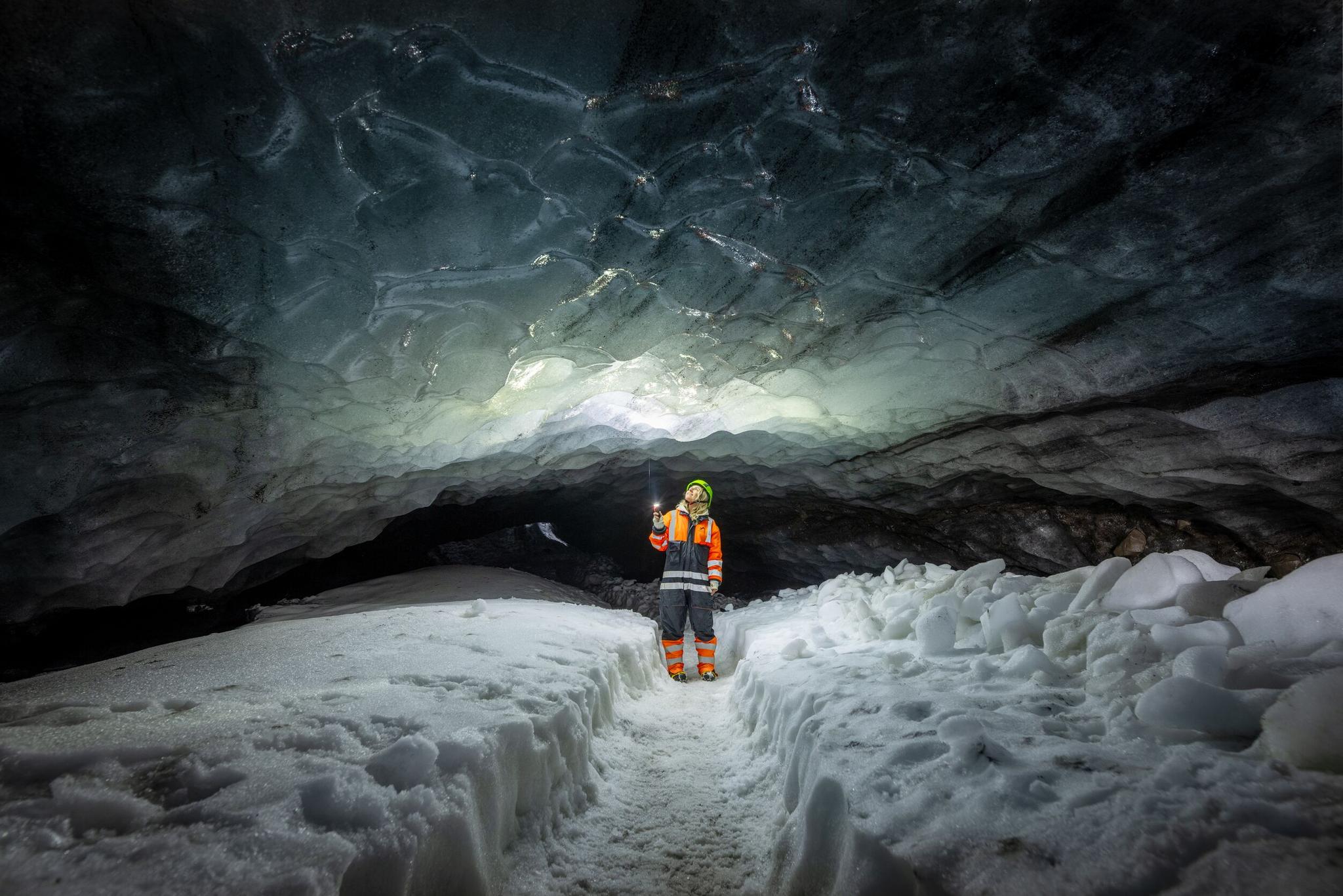 Discover Askur: The Raw Beauty of Iceland's Ice Caves