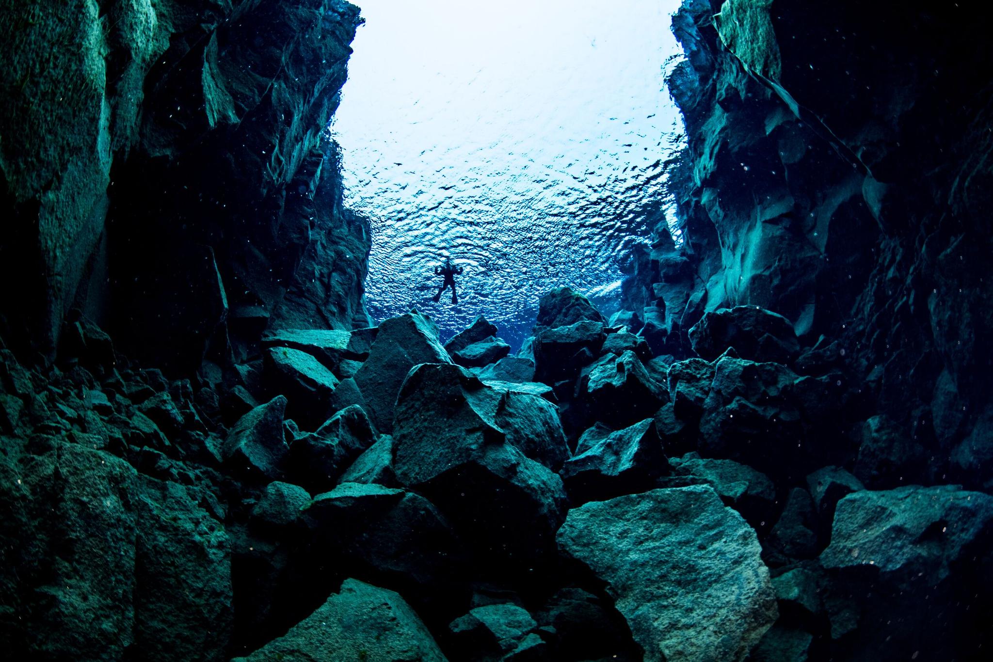 Snorkelling in Iceland: Ultimate Guide to Silfra's Clear Waters
