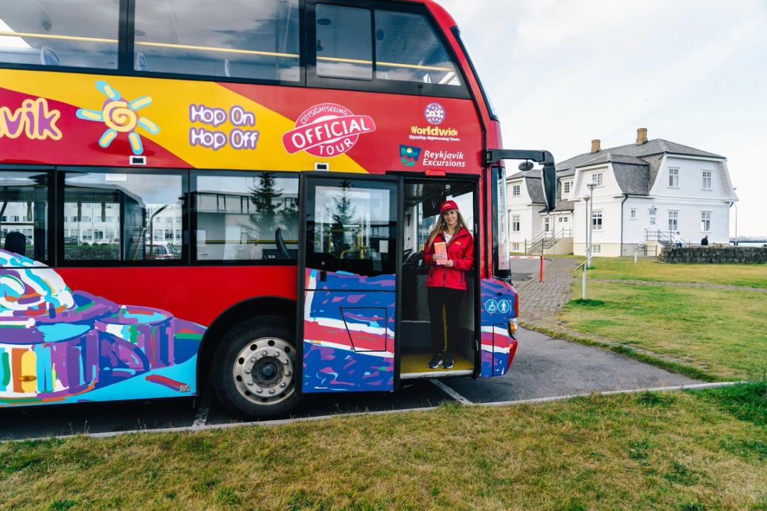 Guide to Hop-On Hop-Off Reykjavík City Sightseeing Buses