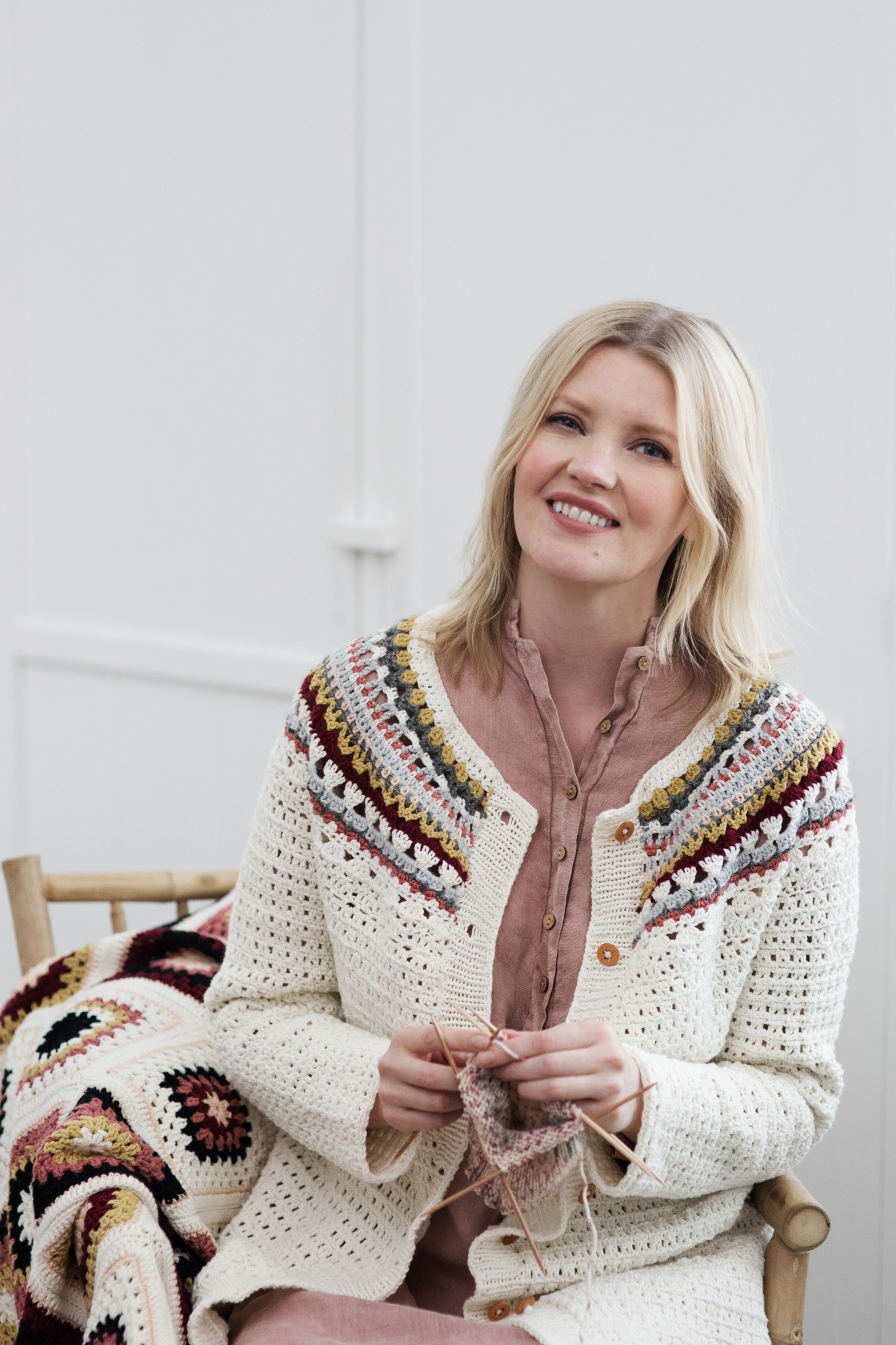Women's crocheted cardigan Novita Wool Cotton and Nordic Wool