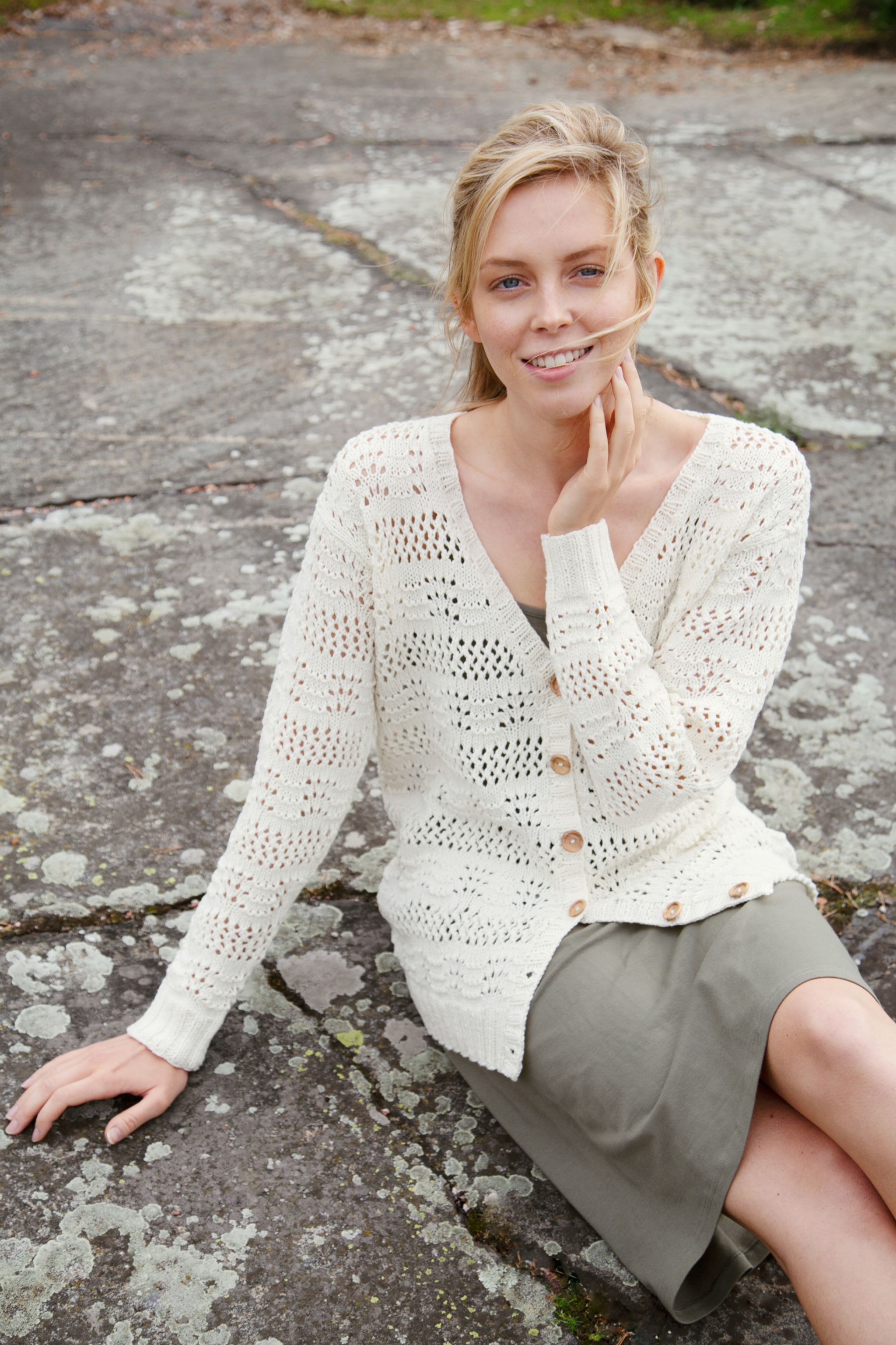 Aallotar lace cardigan Novita Wool Cotton