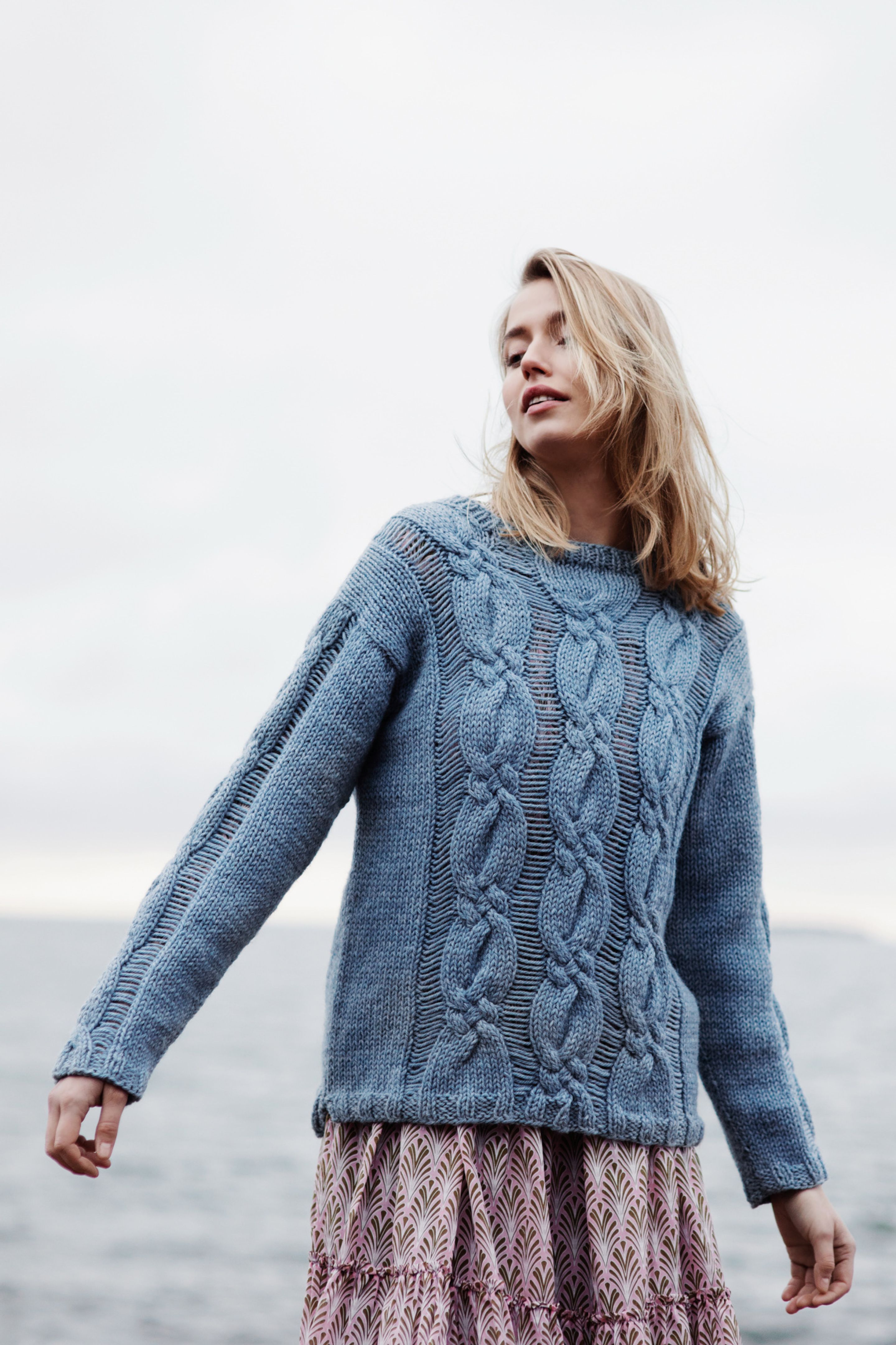 Women's cabled sweater Novita Isoveli