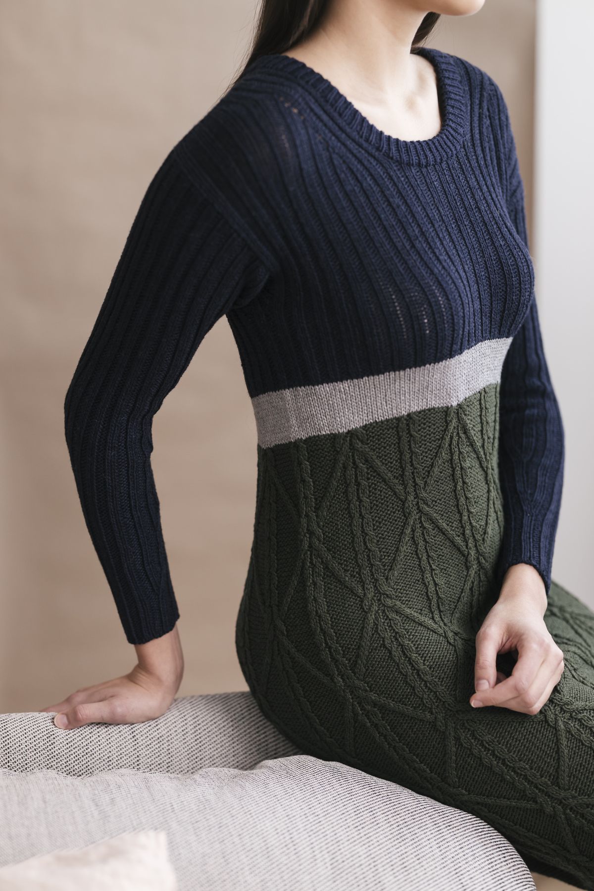 Novita Woolly Wood: Lumous-cable knit dress