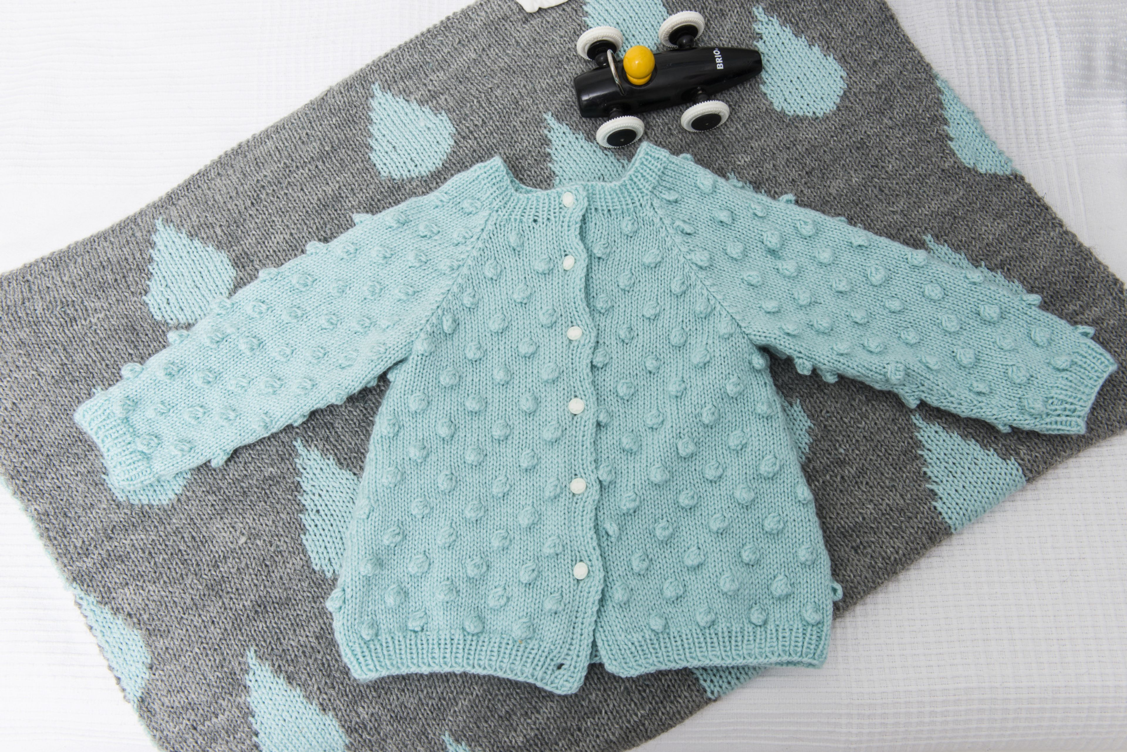 Vauvan neuletakki Novita Ipana