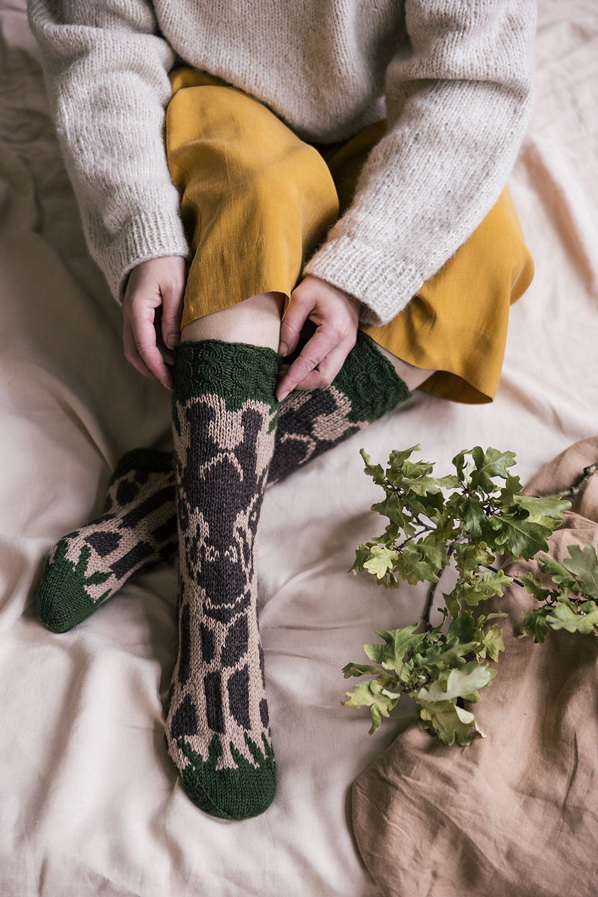 Socktober: Giraffe socks for adults Novita 7 Veljestä