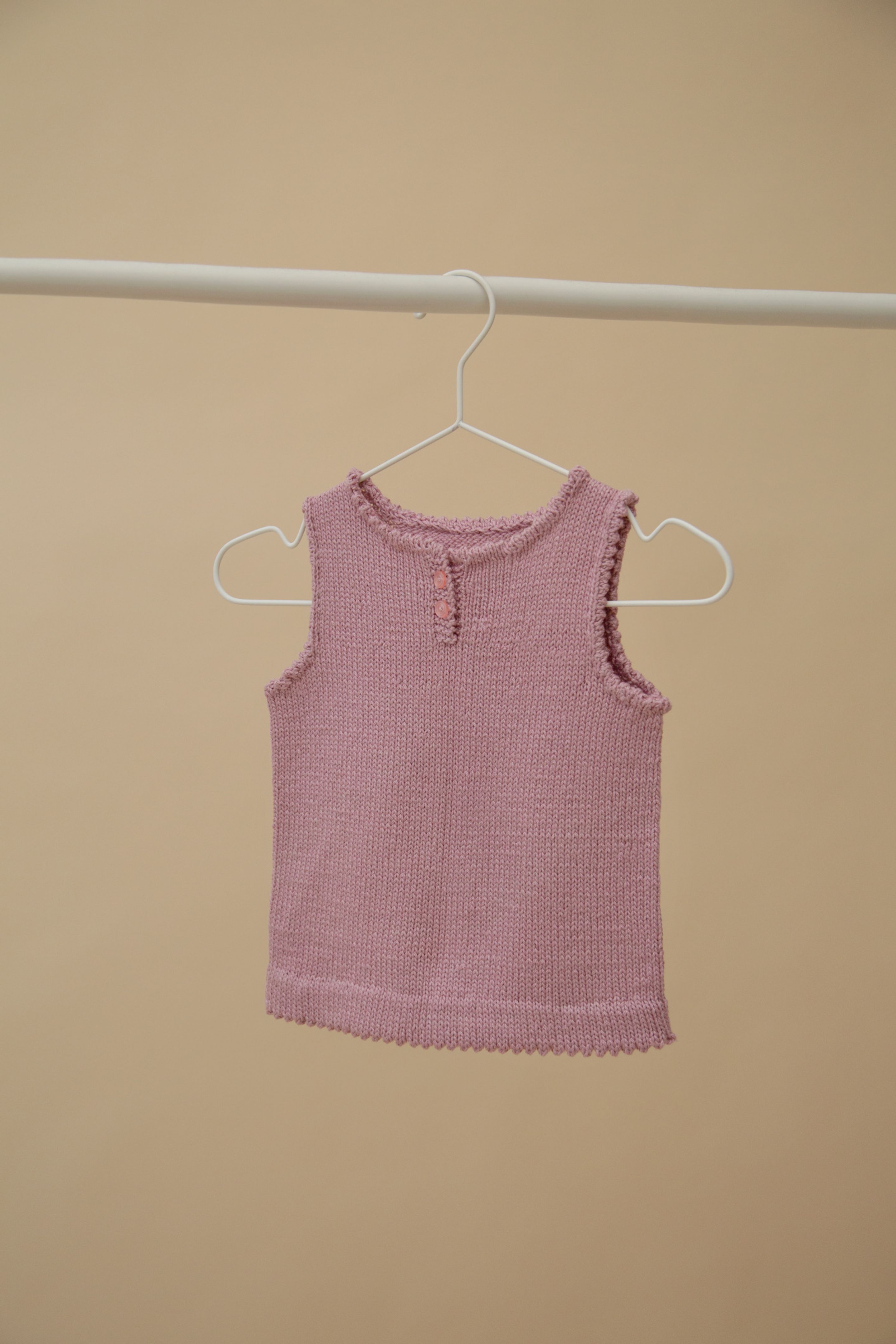 Novita Woolly Wood: Kesän lapsi (Summer Child) knitted top