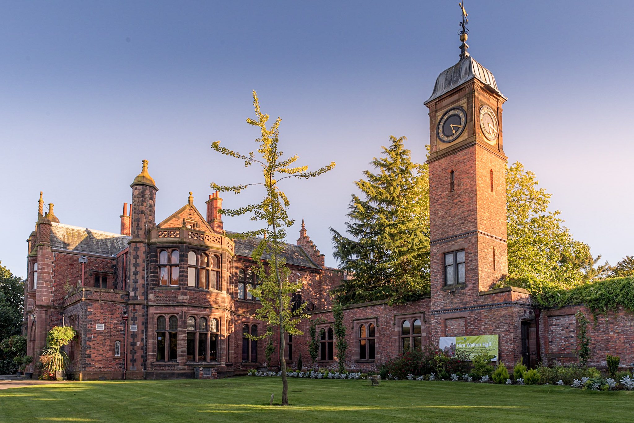 Walton Hall, Warrington: 19th Century Hall Decarbonisation