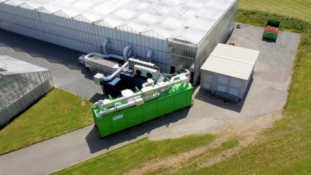 GreenCap's self-sustaining greenhouses have adaptive climate control ...
