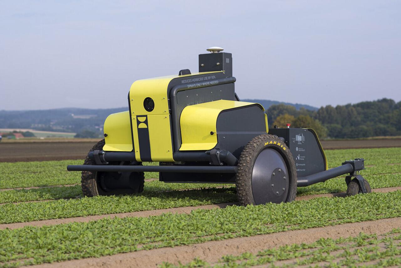 Kilter robotic weeder radically reduces herbicide use and increases yields