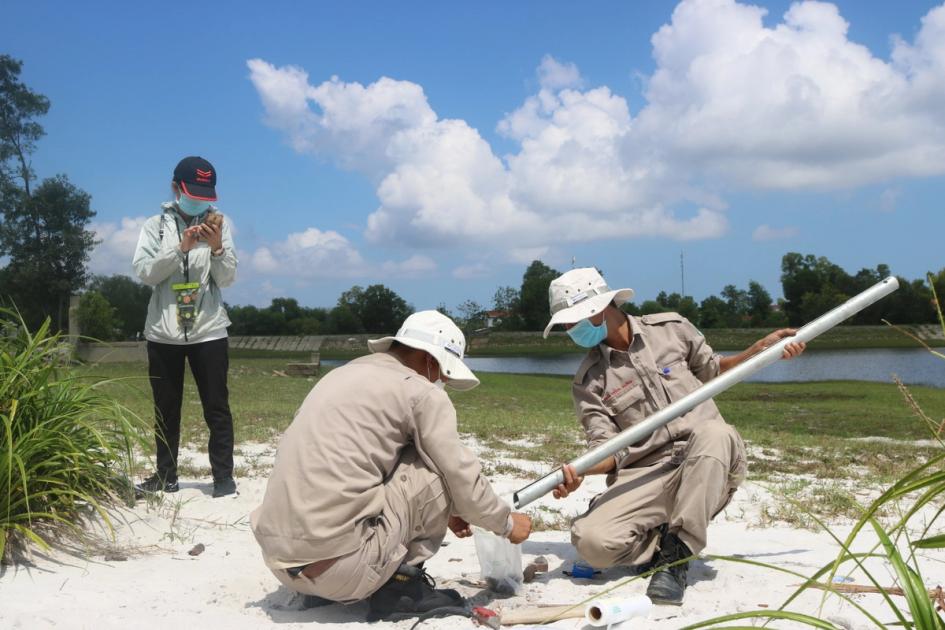 Rapid soil tests to protect civilians and livelihoods | Humanitarian ...