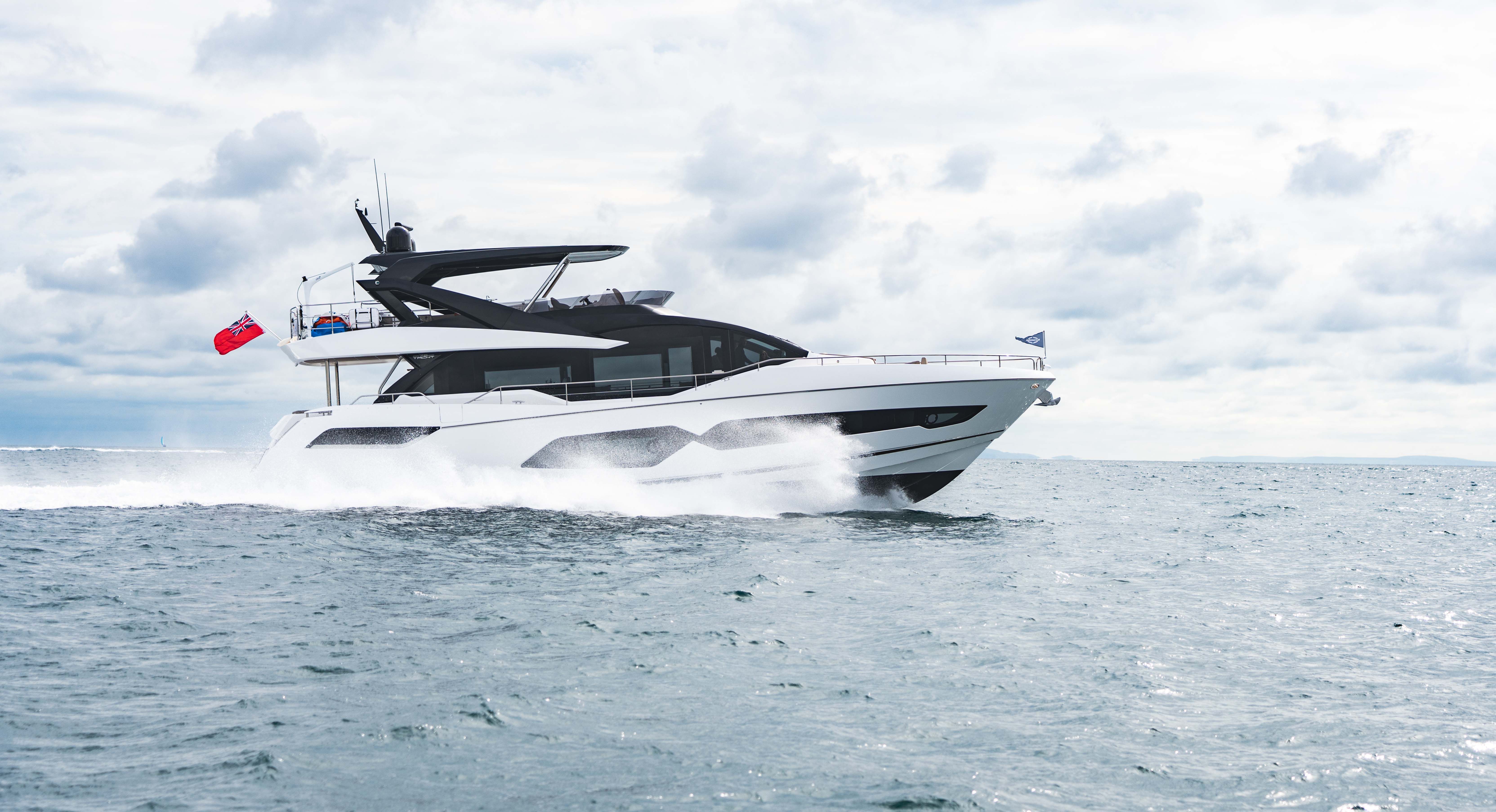 Sunseeker 76 Yacht SOLARIS | Luxe Yachts