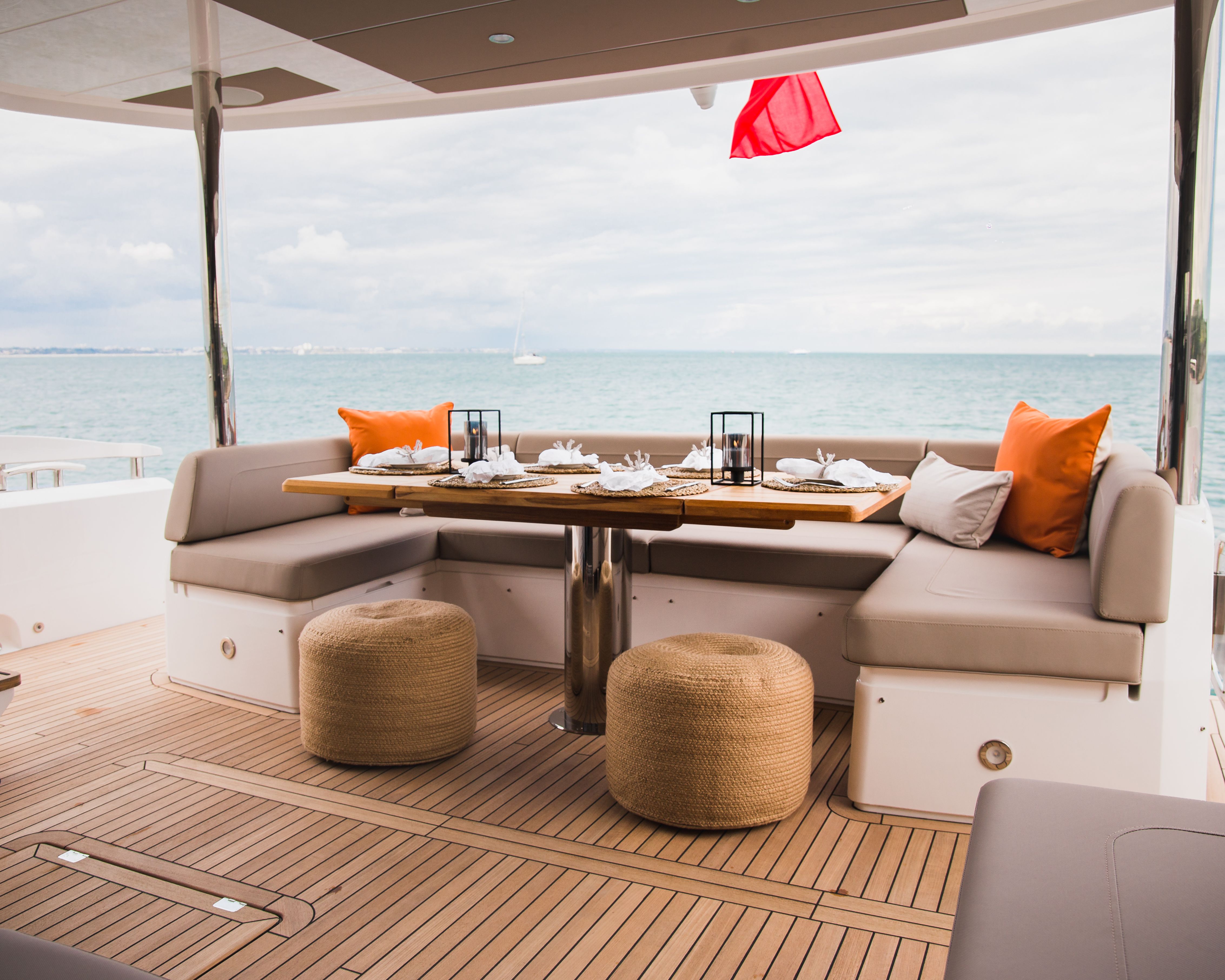 Sunseeker 76 Yacht SOLARIS | Luxe Yachts