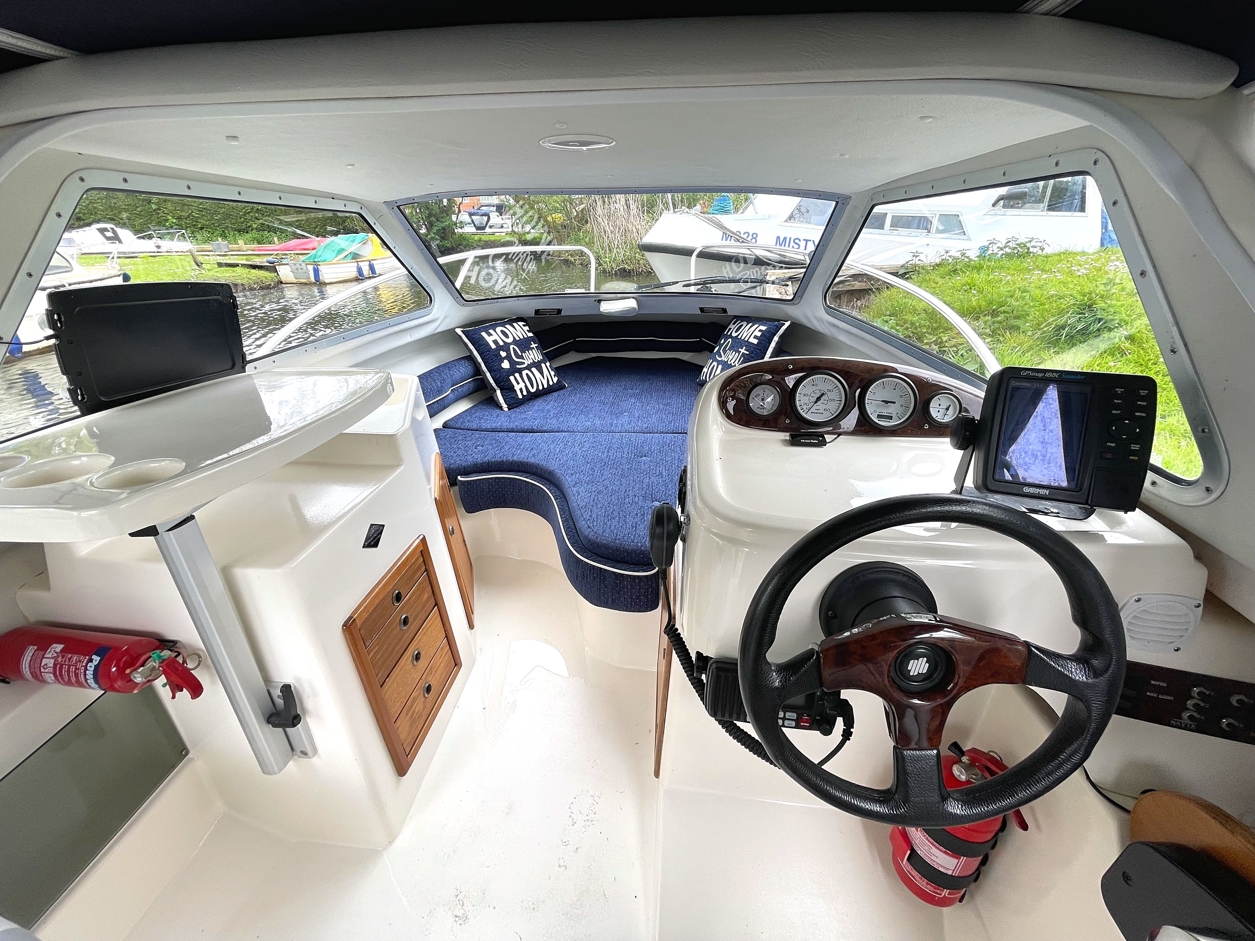 Bella 561 HT 'Bob Bob Bobbin' | Luxe Yachts