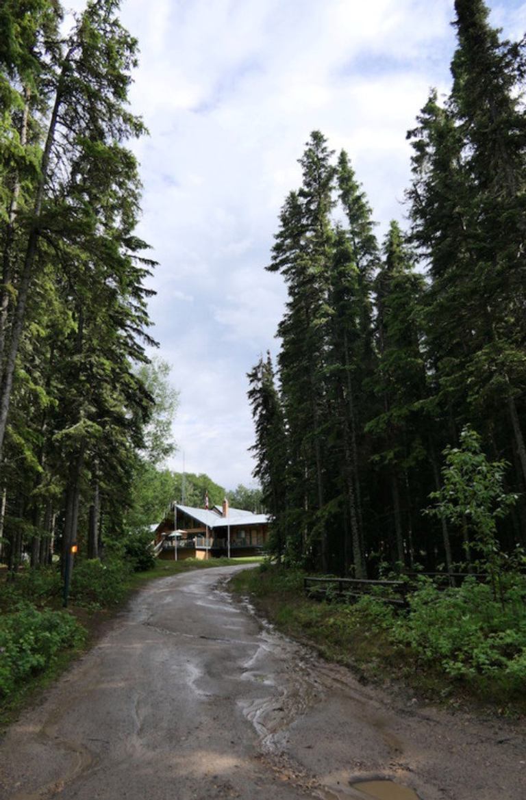 Winefred Lake Lodge | Canada's Alberta