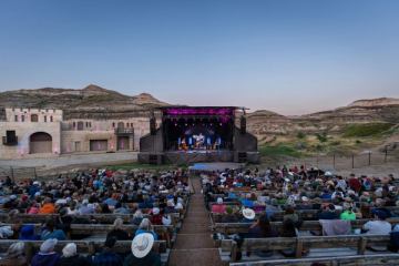Badlands Amphitheatre | Canada's Alberta