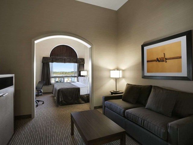 Ramada by Wyndham Conklin | Canada's Alberta