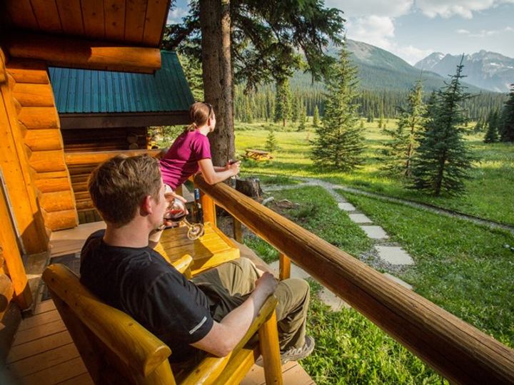 Shadow Lake Lodge | Canada's Alberta