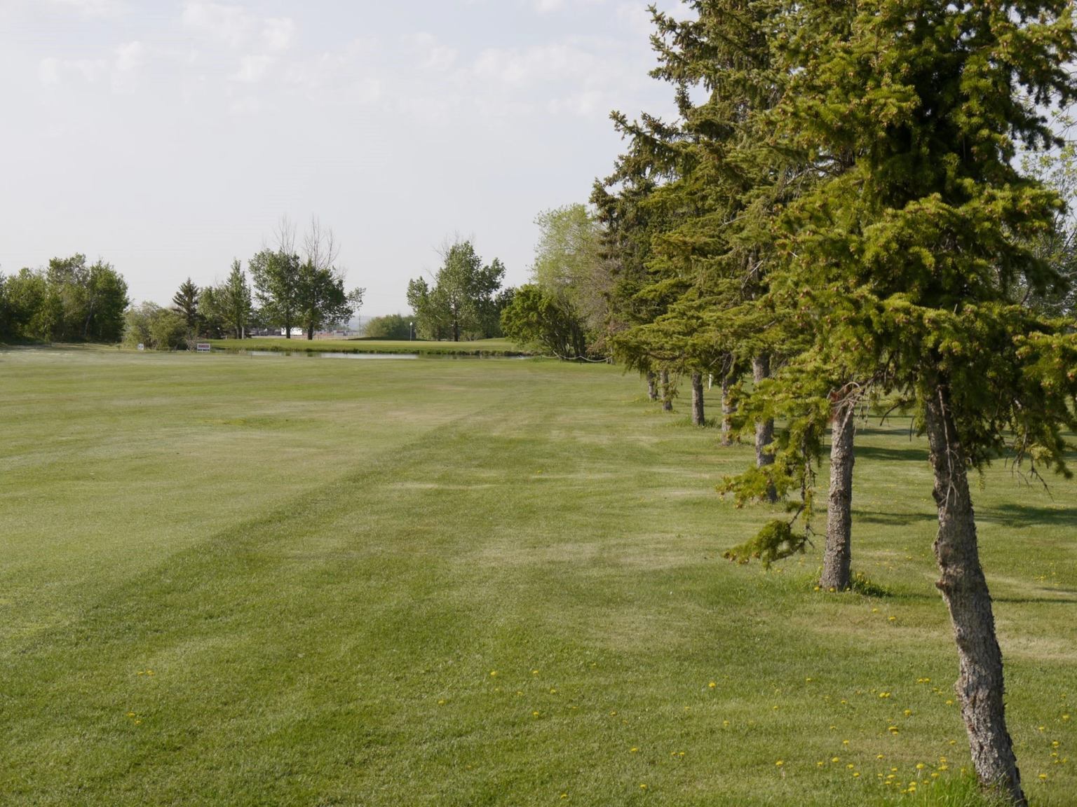 Fort In View Golf and Driving Range | Canada's Alberta