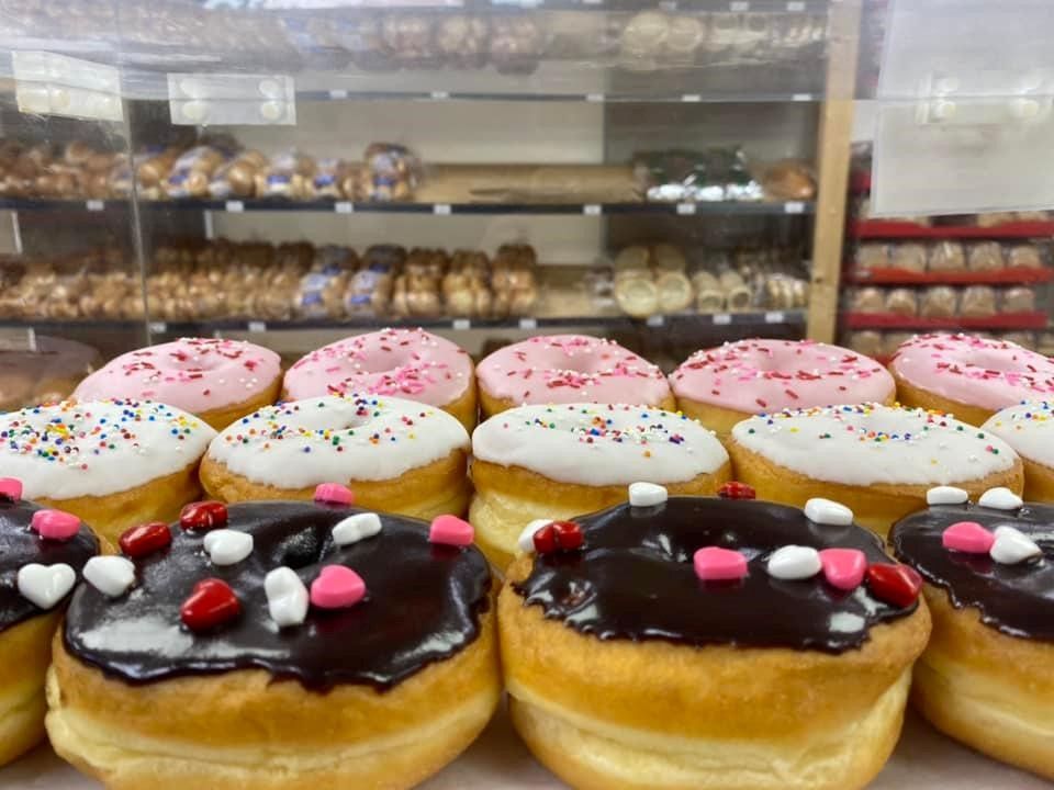 Lakeview Bakery & Deli | Canada's Alberta